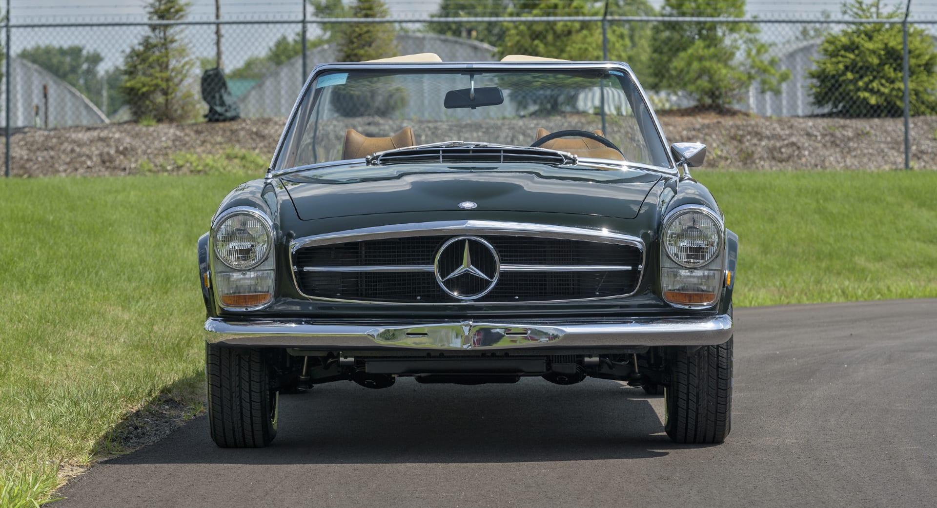 1969 Mercedes-Benz 280SL Roadster at Monterey 2022 as S11 - Mecum Auctions