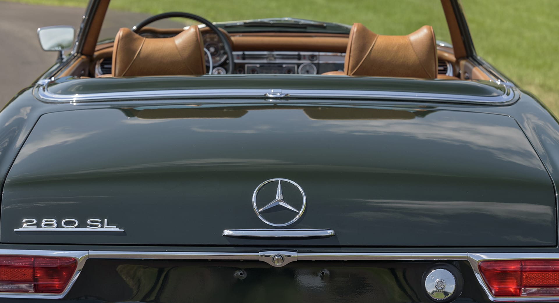 1969 Mercedes-Benz 280SL Roadster at Monterey 2022 as S11 - Mecum Auctions