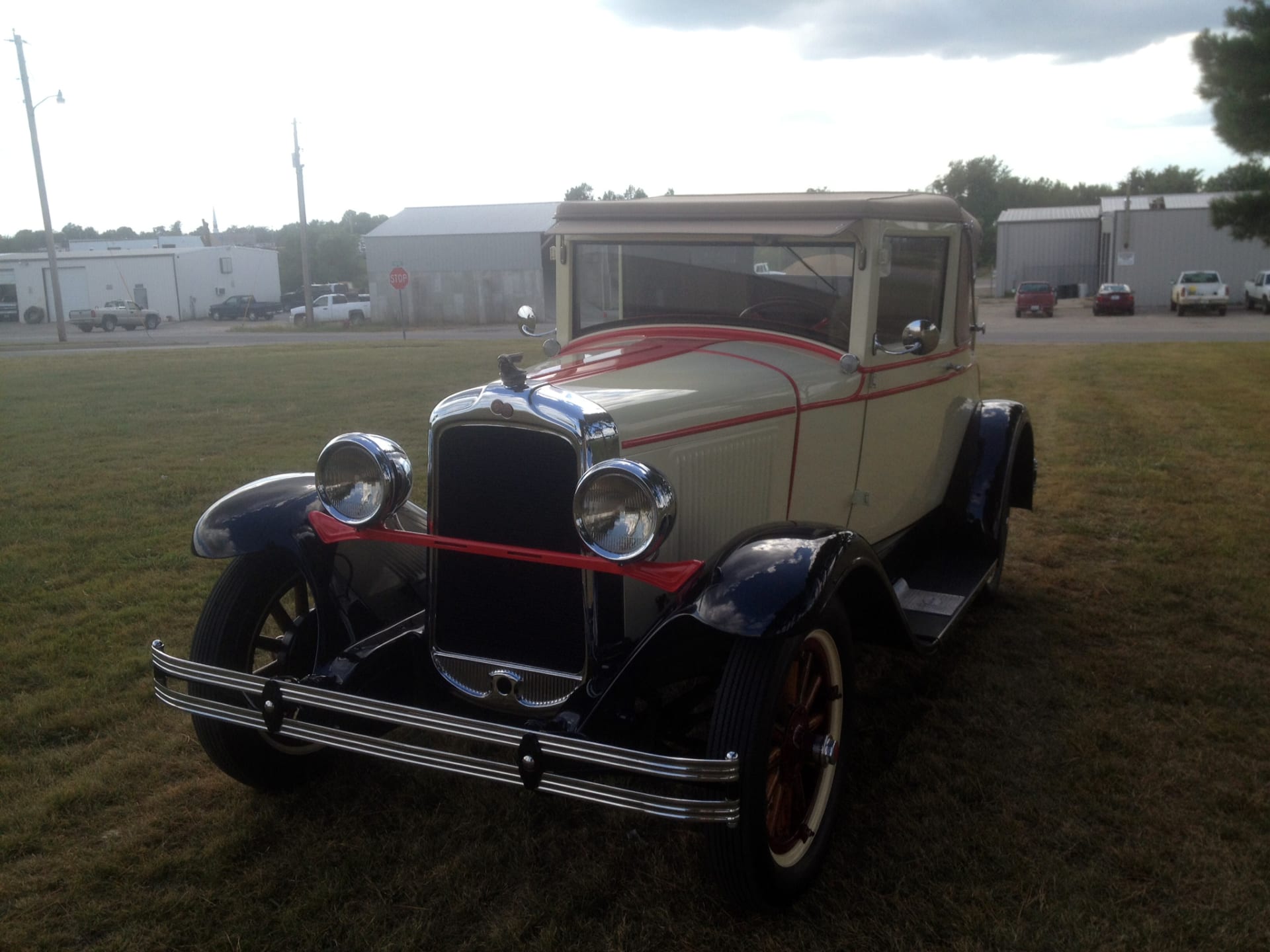 1928 Pontiac Landau Coupe at Chicago 2013 as S168.1 - Mecum Auctions