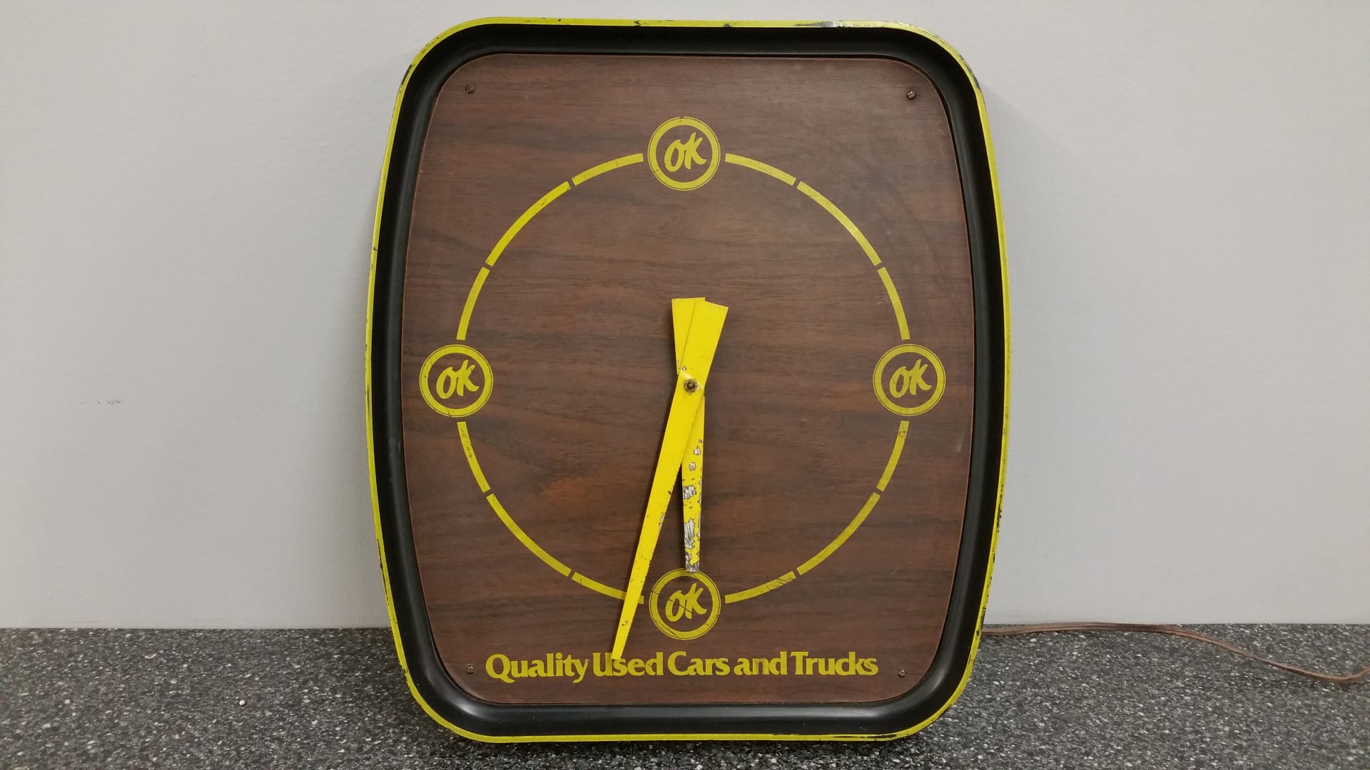 OK Used Cars Dualite Clock 13x14.5 at Chicago 2015 as K19 - Mecum Auctions