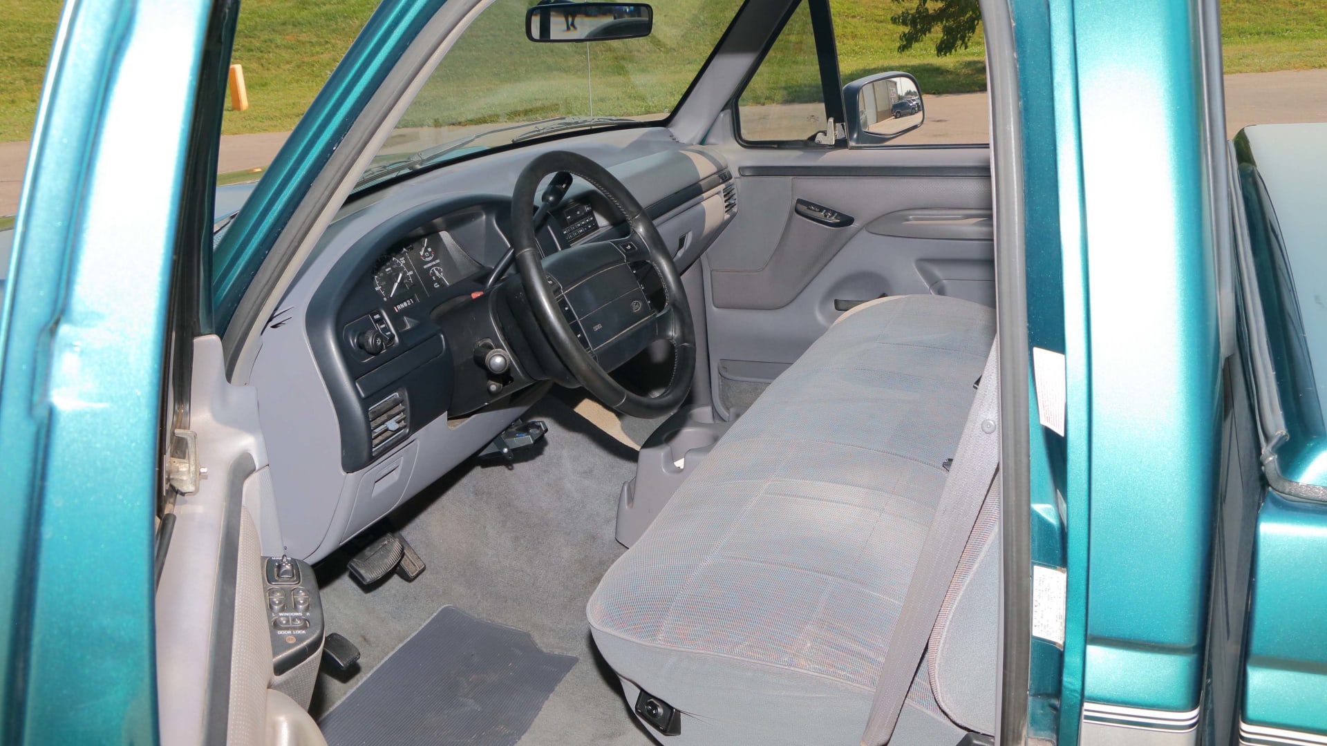 1996 Ford F150 Pickup at Chicago 2017 as F216 - Mecum Auctions