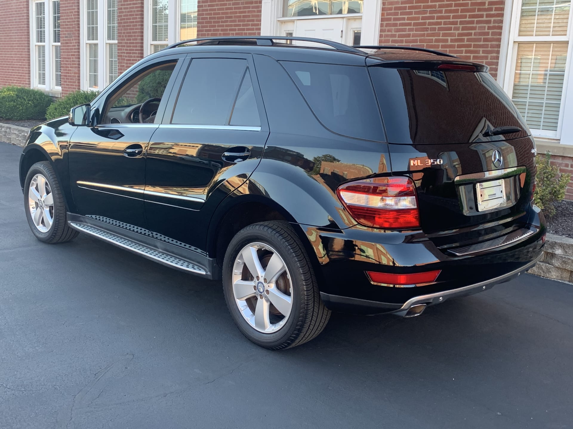 2011 Mercedes-Benz ML350 4Matic at Chicago 2021 as F104 - Mecum Auctions
