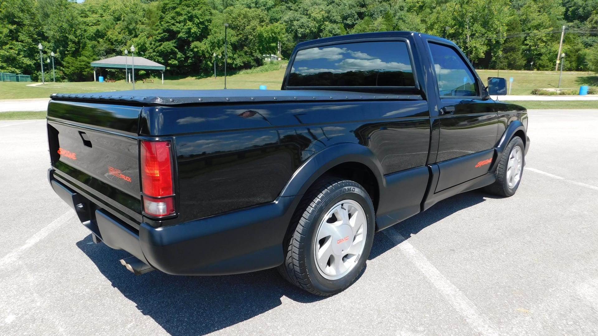 1991 GMC Syclone Pickup at Chicago 2022 as F207 - Mecum Auctions