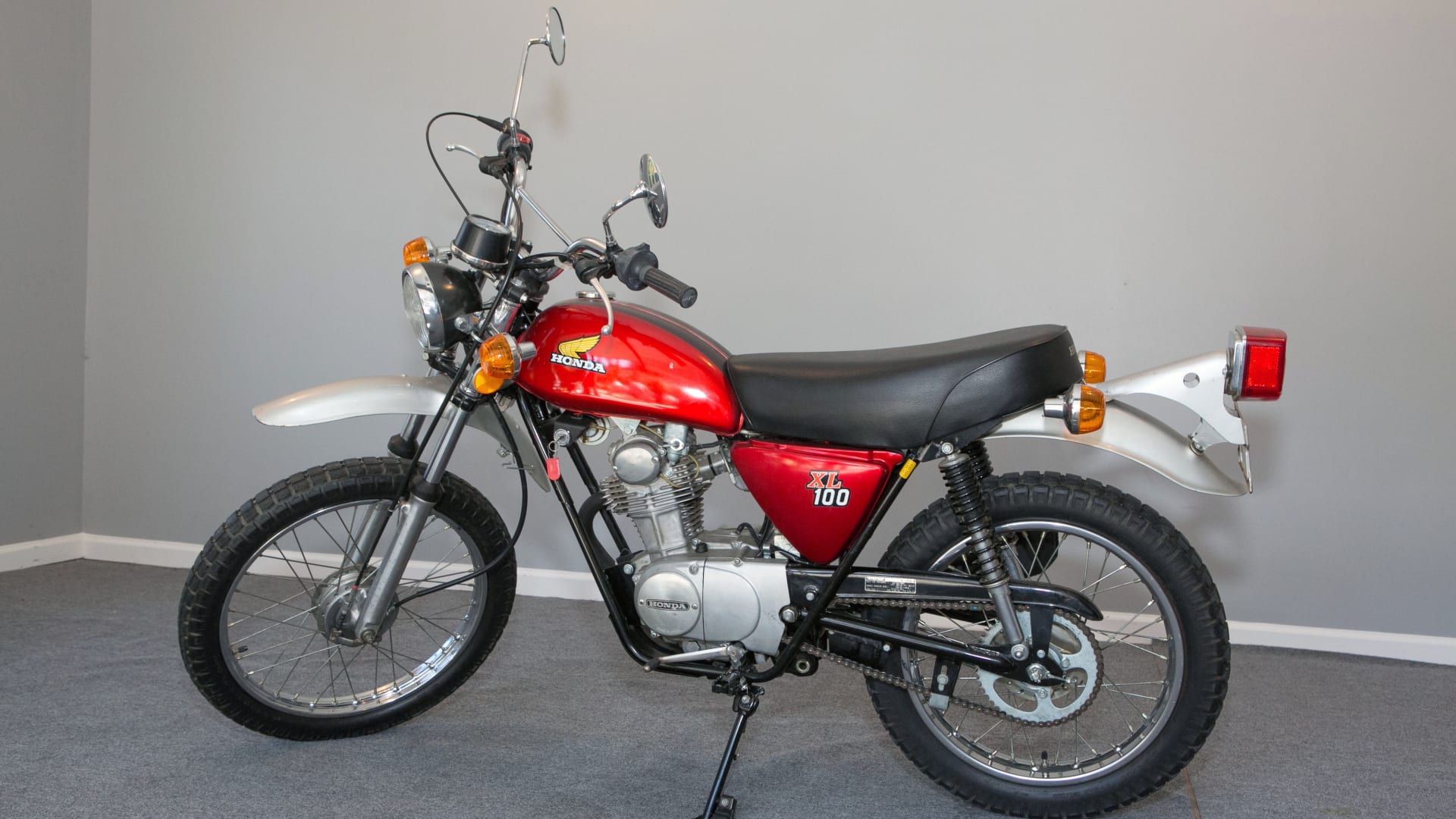 1975 Honda XL100 Enduro at Chicago Motorcycles 2016 as F27 - Mecum Auctions