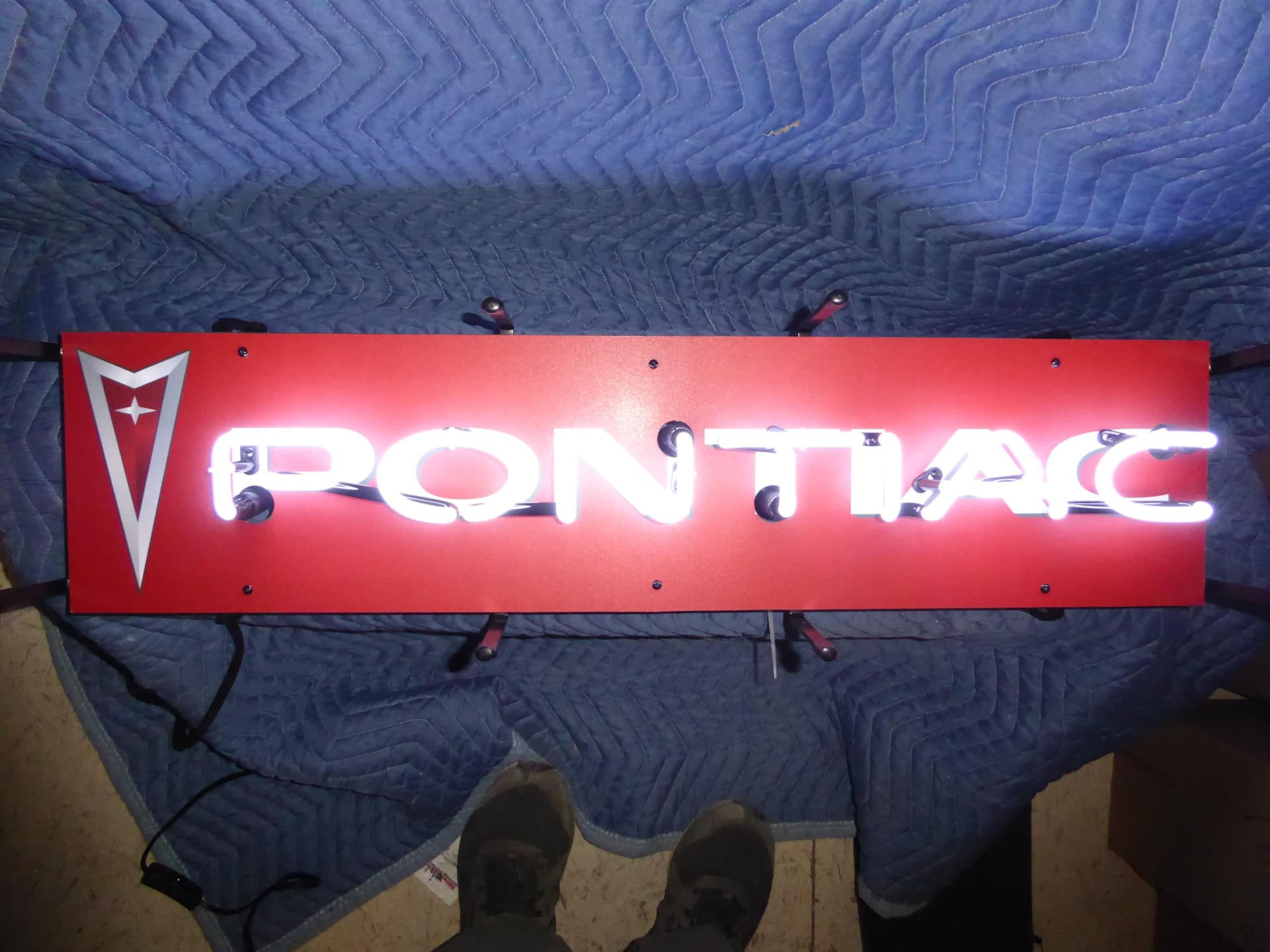 Pontiac Neon Sign at Chattanooga 2021 as Z205 - Mecum Auctions