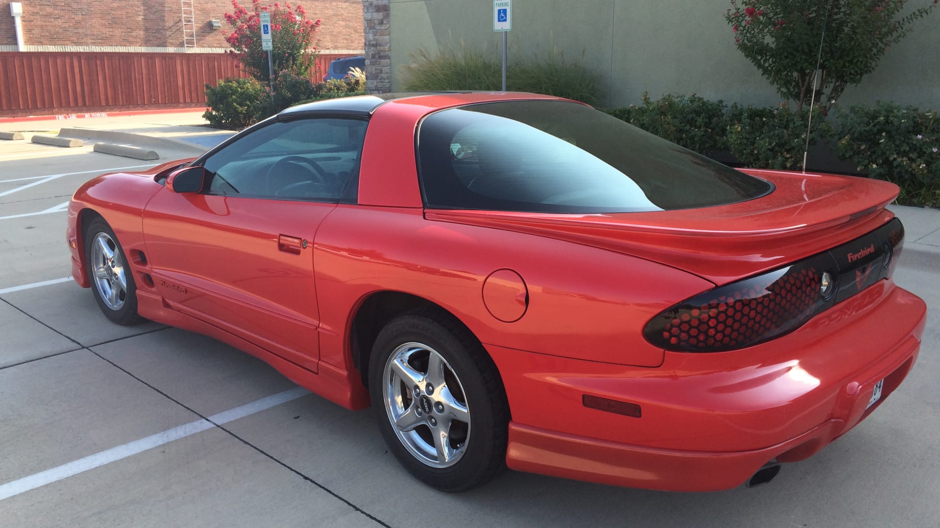 2002 Pontiac Firebird at Dallas 2015 as W26 - Mecum Auctions