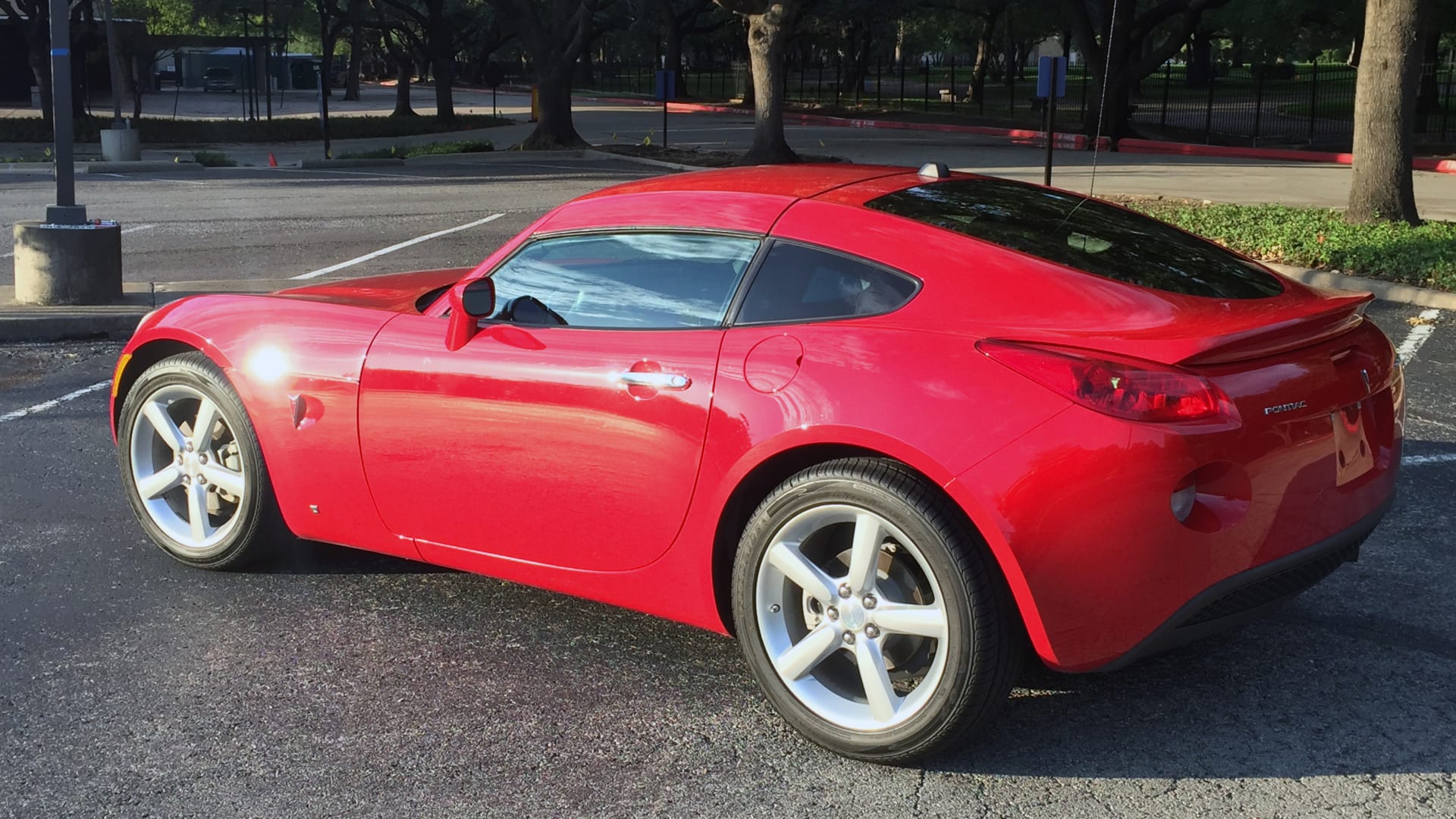 2009 Pontiac Solstice Coupe at Dallas 2017 as T30 - Mecum Auctions
