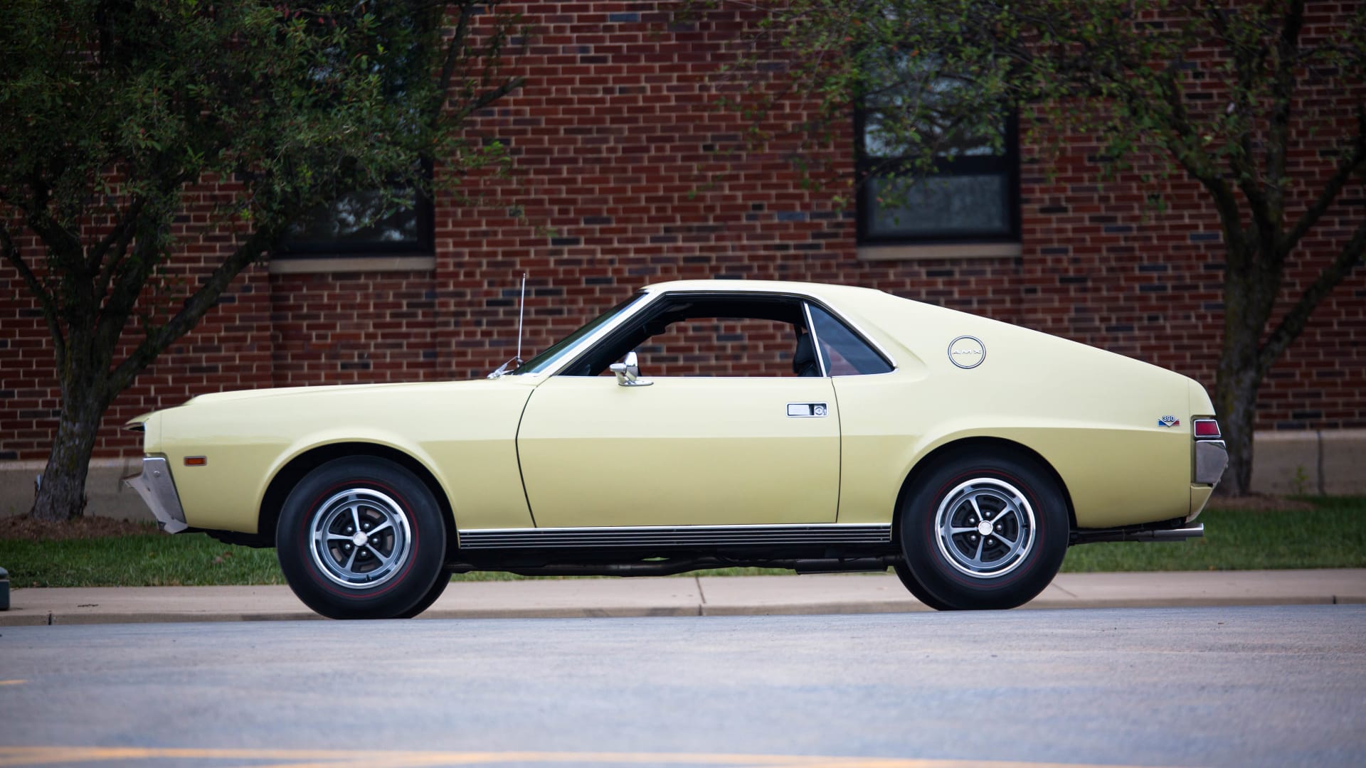 1969 AMC AMX at Dallas 2017 as F215 - Mecum Auctions