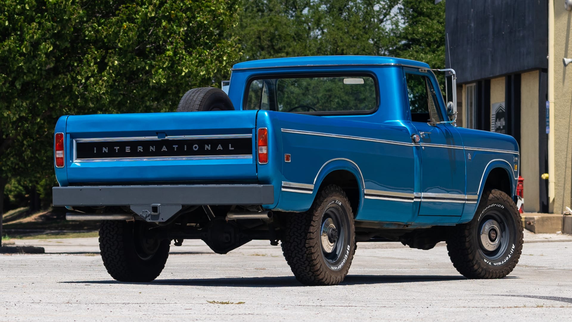 1974 International 200 Pickup at Dallas 2018 as F16 - Mecum Auctions
