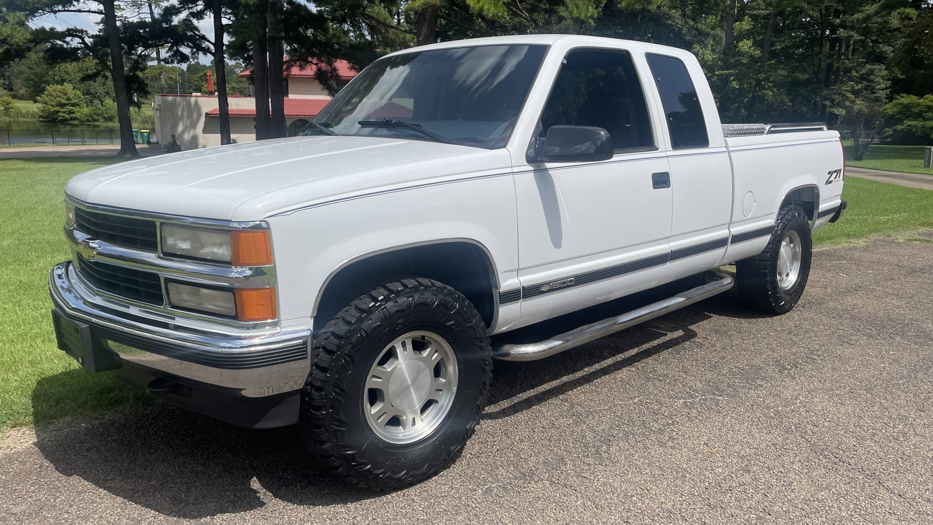 1997 Chevrolet Silverado Z71 Pickup at Dallas 2021 as T129 - Mecum Auctions