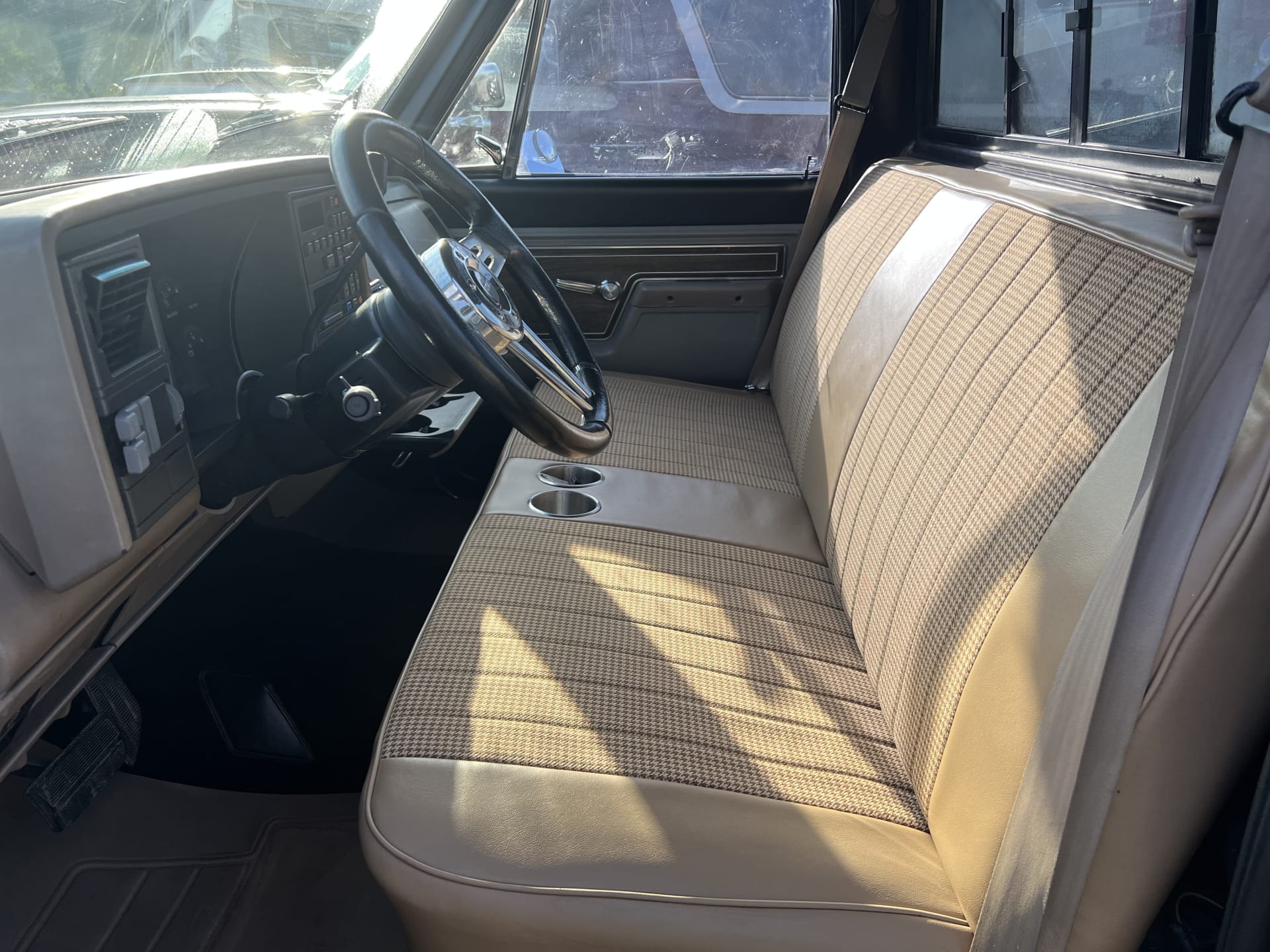 1971 GMC Custom Pickup at Dallas 2022 as W136 - Mecum Auctions