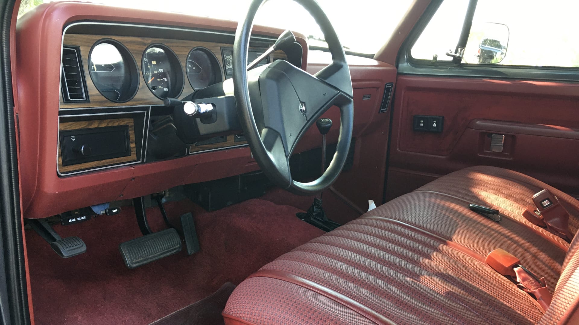 1987 Dodge W150 Pickup at Dallas 2022 as W269 - Mecum Auctions