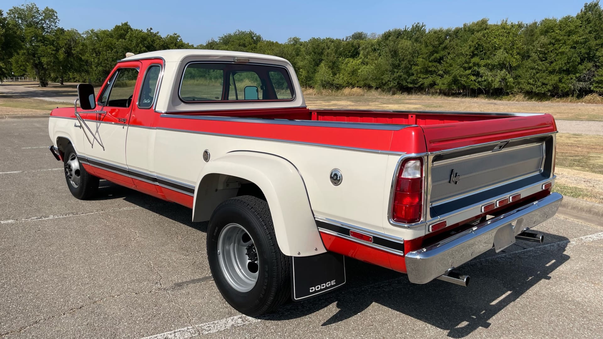 1977 Dodge D300 Adventurer SE Pickup at Dallas 2022 as T128 - Mecum ...