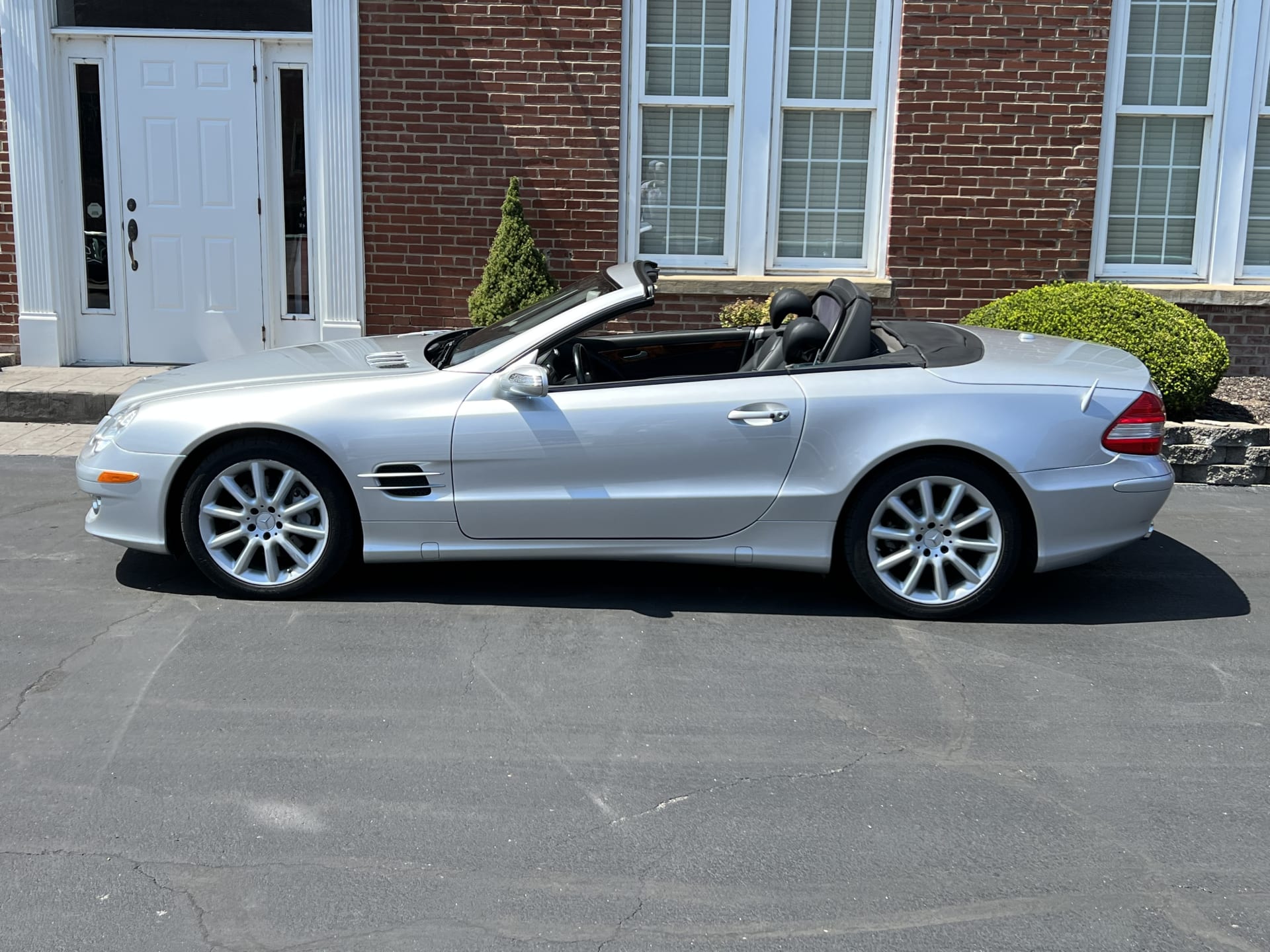 2007 Mercedes-Benz SL550 Convertible at Dallas 2022 as F63 - Mecum Auctions