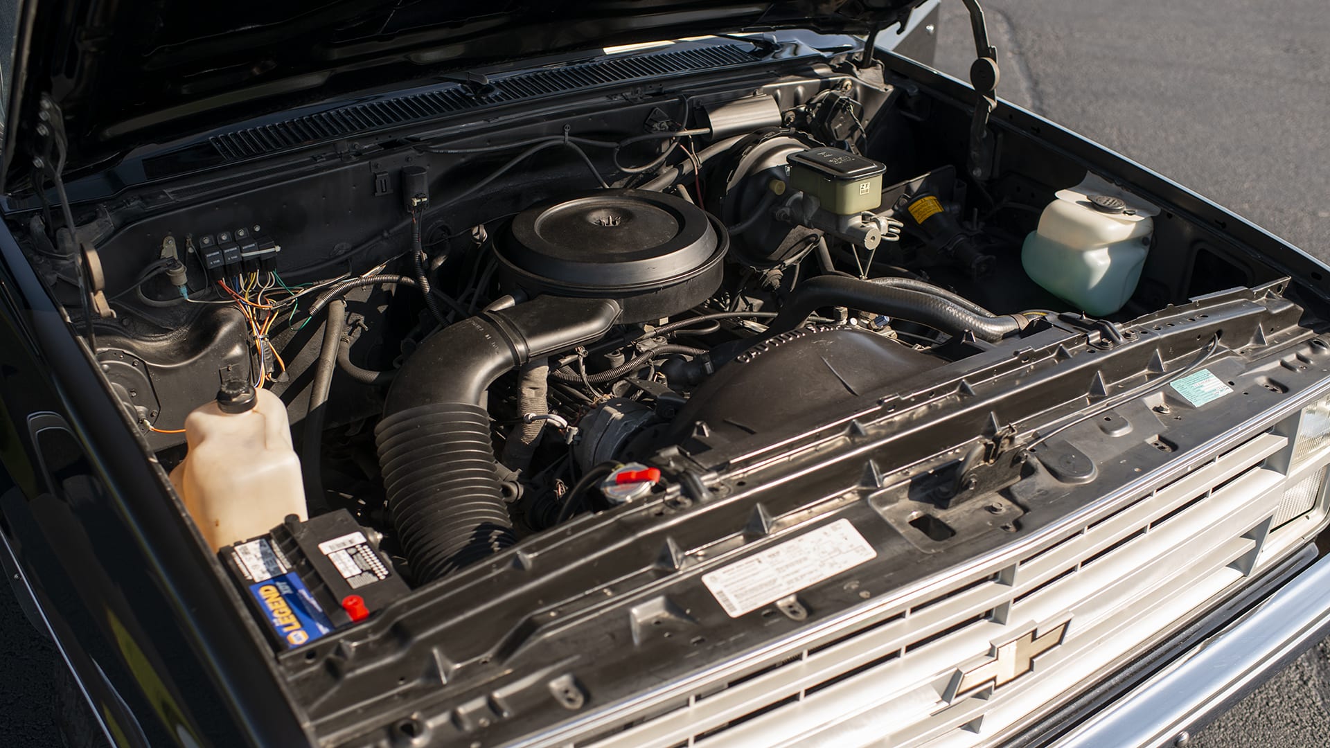 1987 Chevrolet V10 Pickup at Dallas 2022 as T195.1 - Mecum Auctions