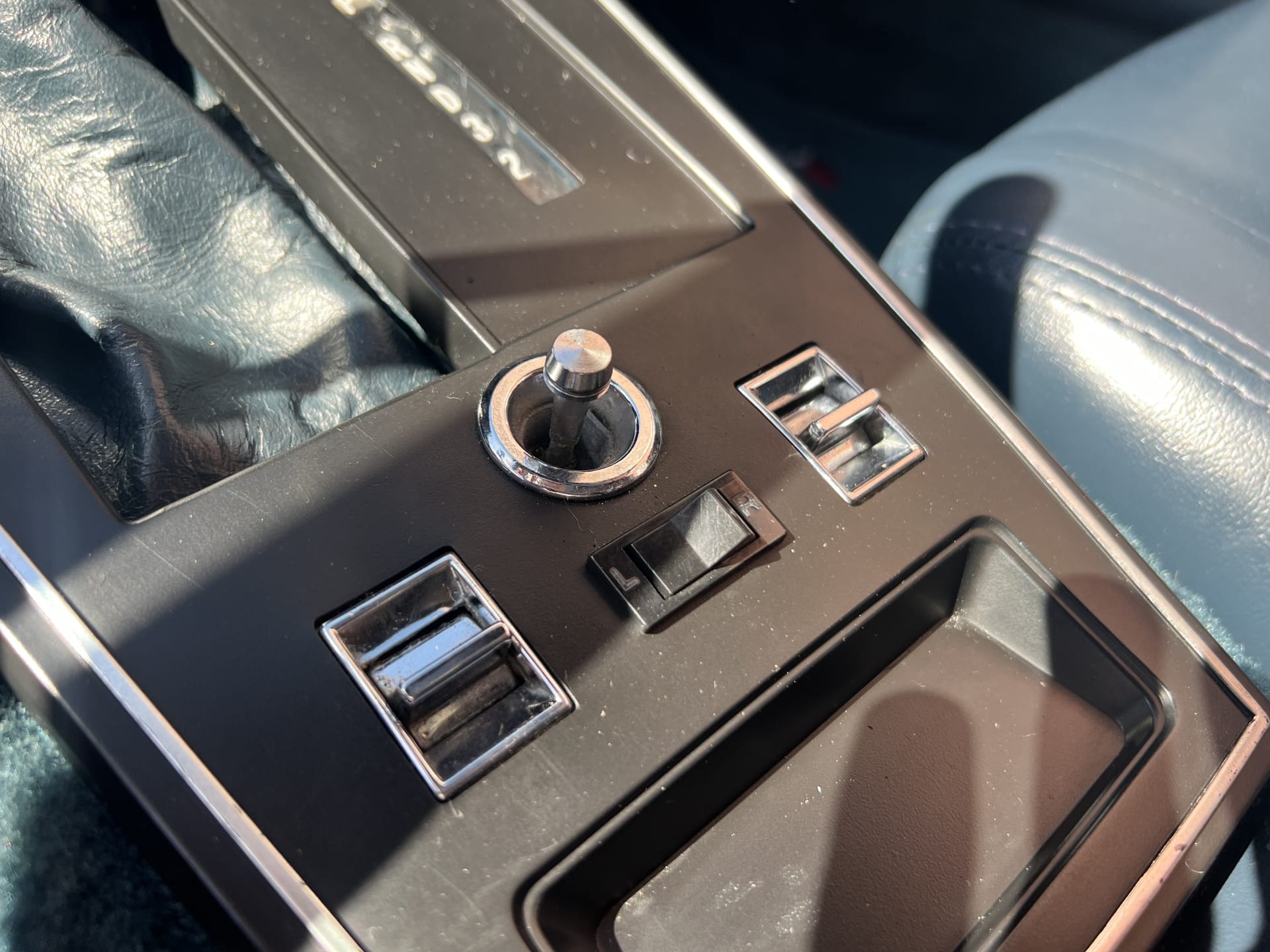 1982 Chevrolet Corvette Coupe at Dallas 2022 as F50.1 - Mecum Auctions