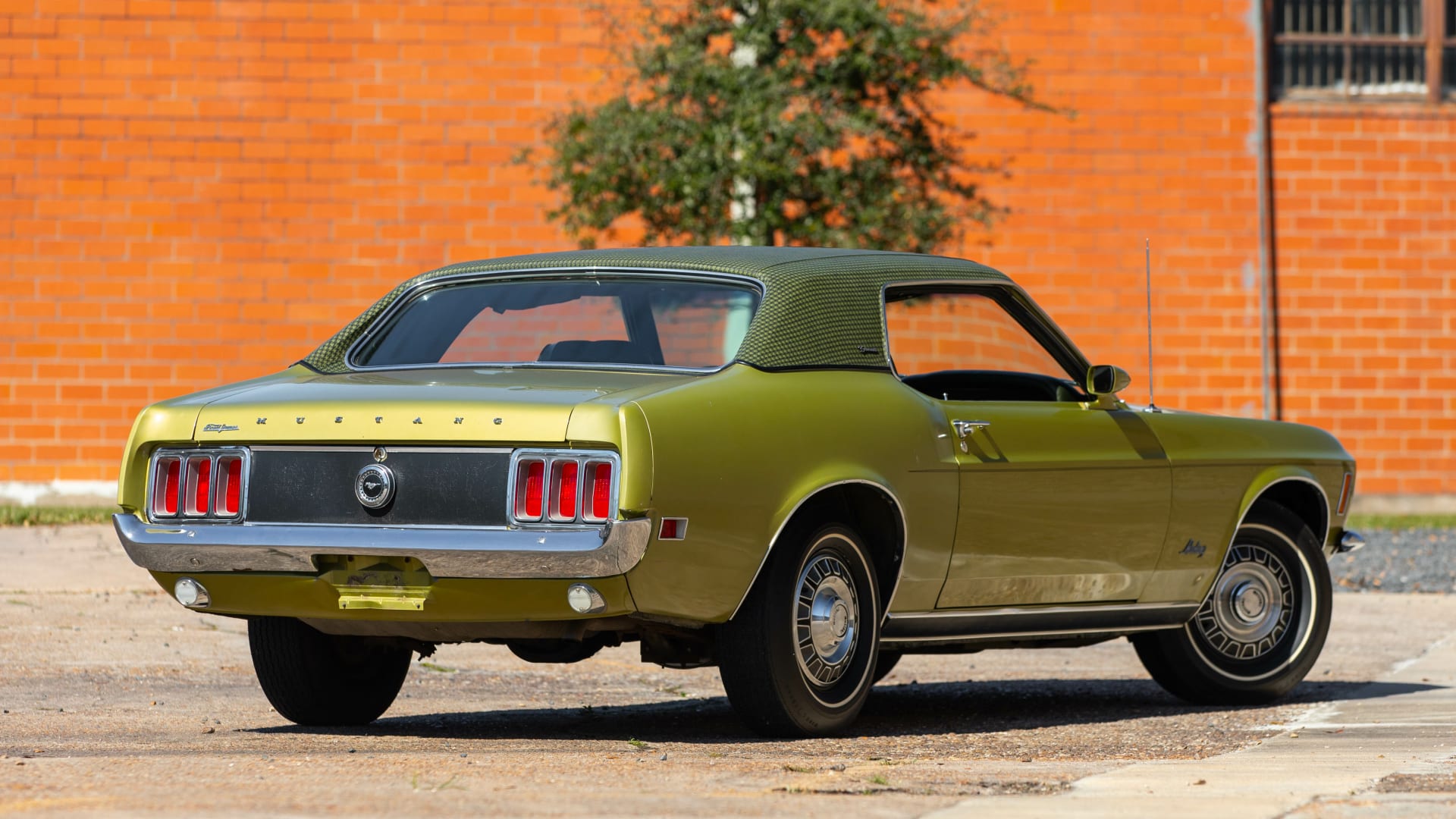 1970 Ford Mustang Grande at Dallas 2022 as F190.1 - Mecum Auctions