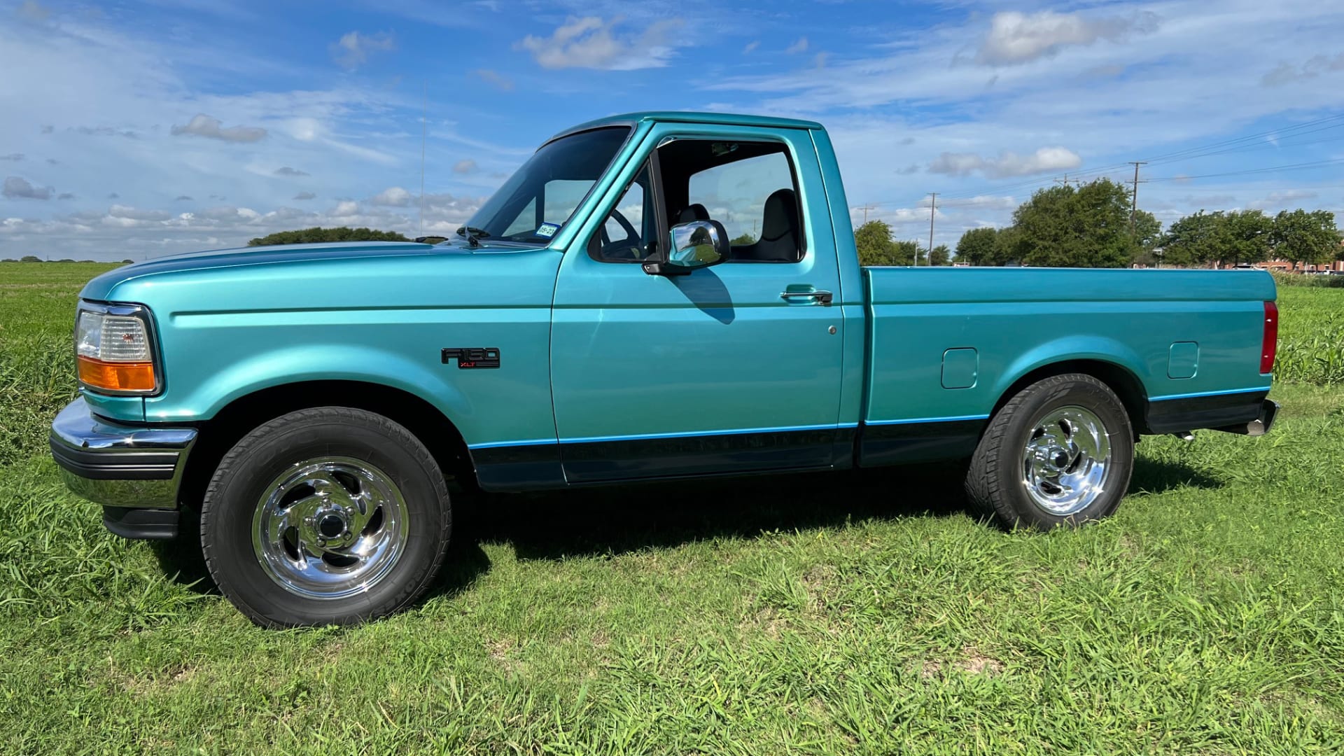 1995 Ford F150 Pickup at Dallas 2022 as F227.1 - Mecum Auctions