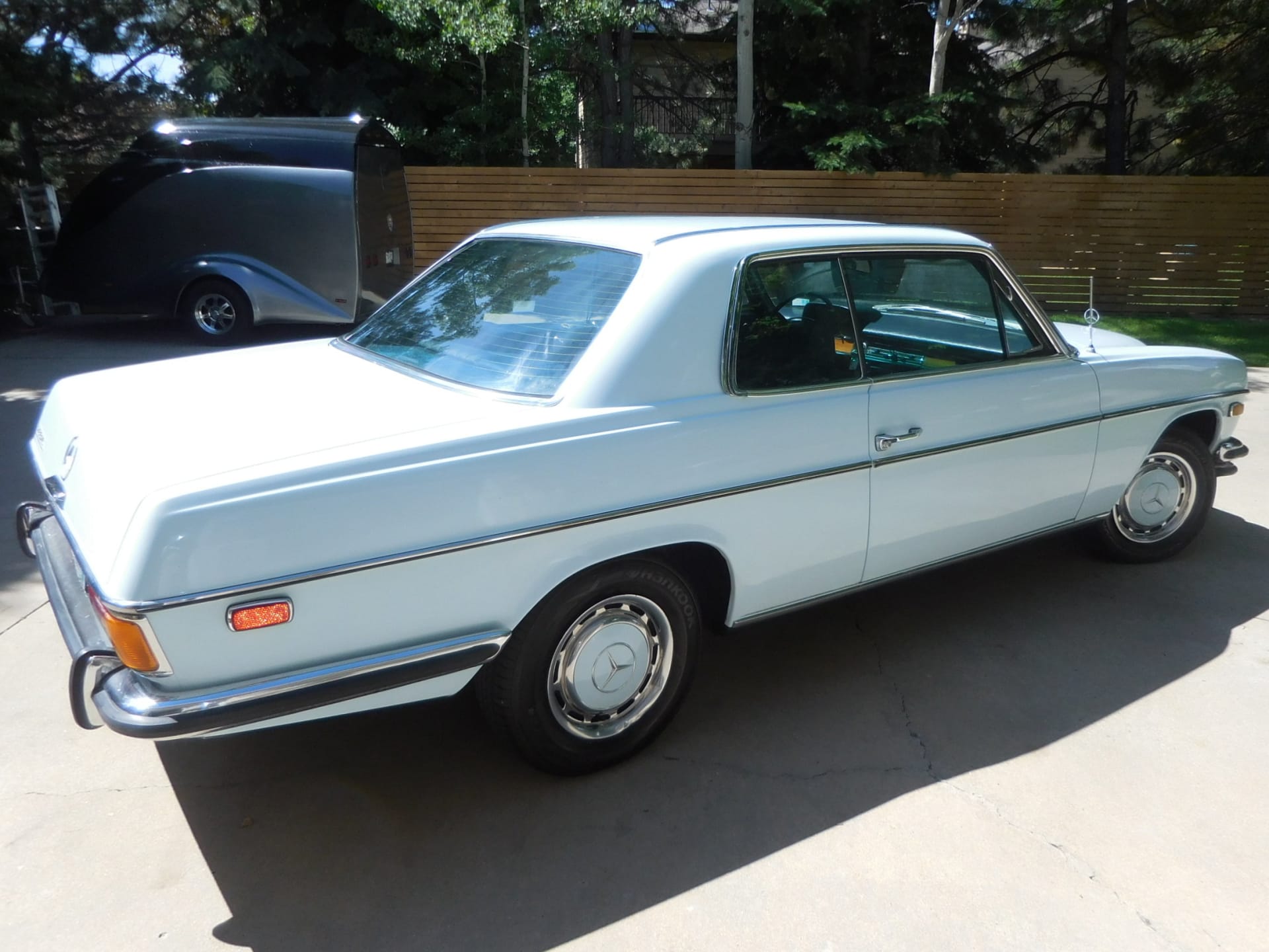 1973 Mercedes-Benz 280C at Denver 2019 as F20 - Mecum Auctions