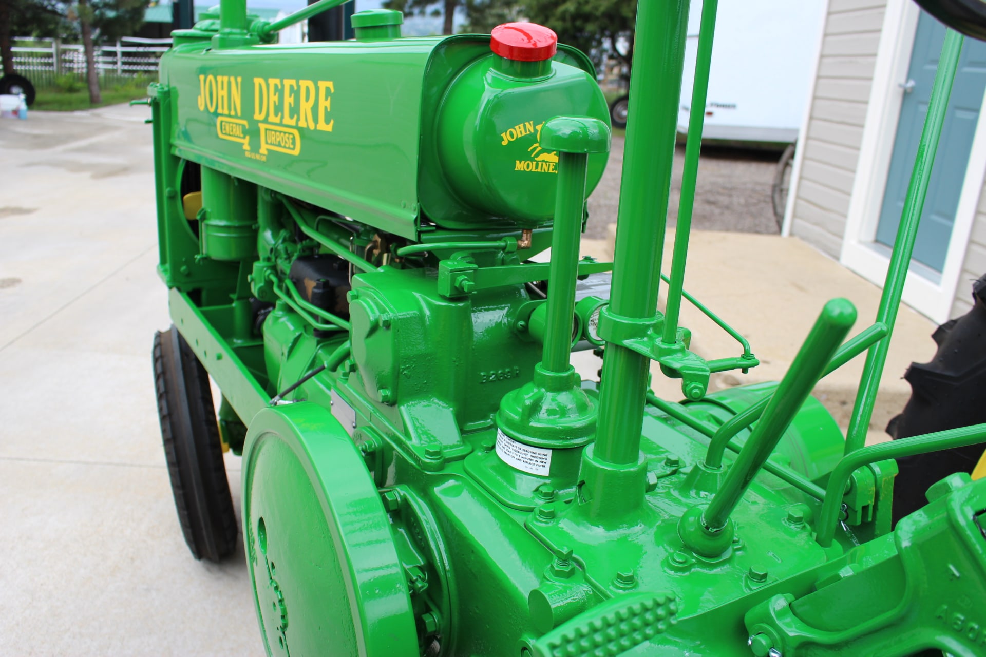 1937 John Deere Unstyled B at Denver 2019 as S122 - Mecum Auctions