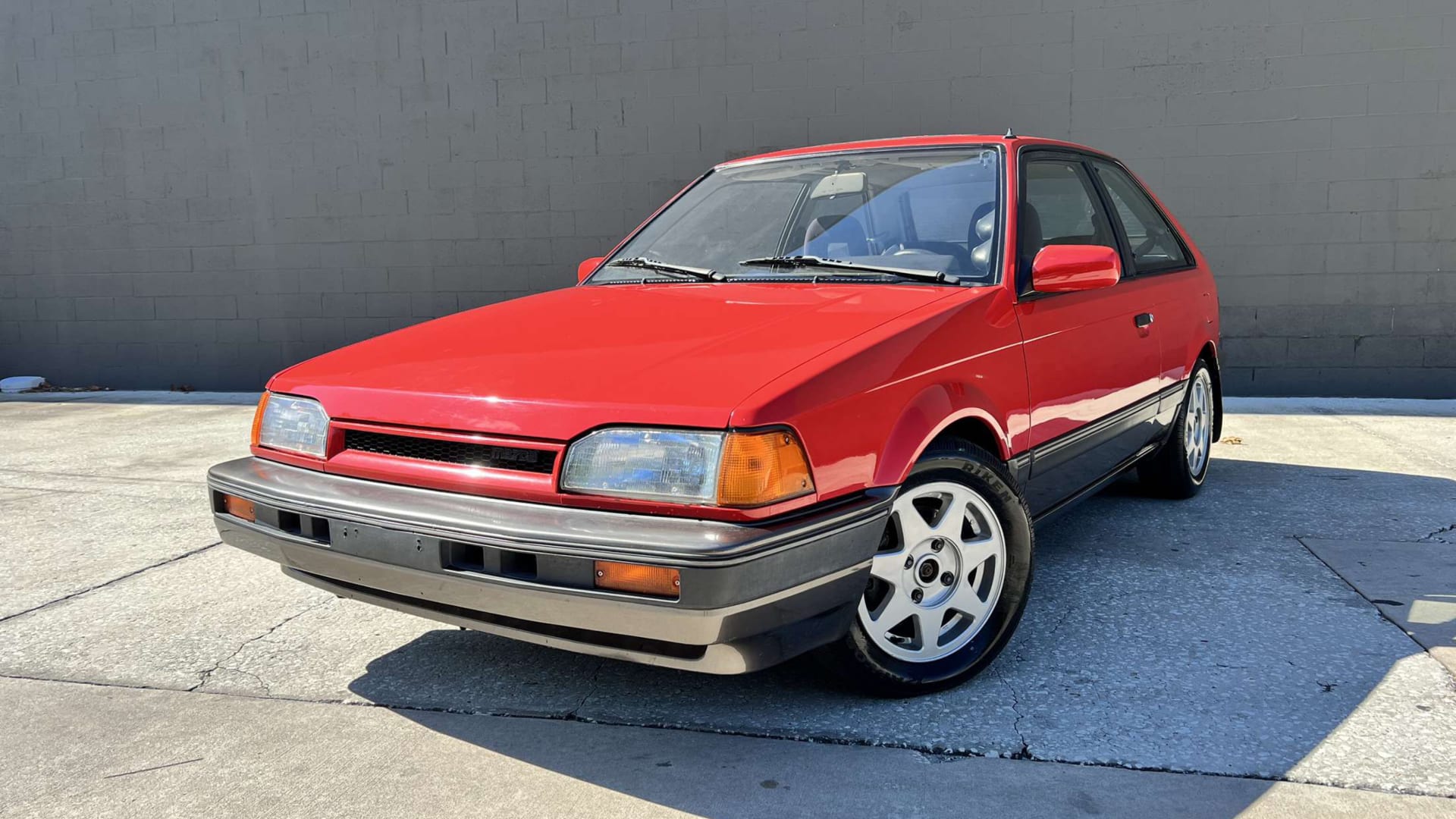 1988 Mazda 323 GTX at Orlando 2022 as F239 - Mecum Auctions
