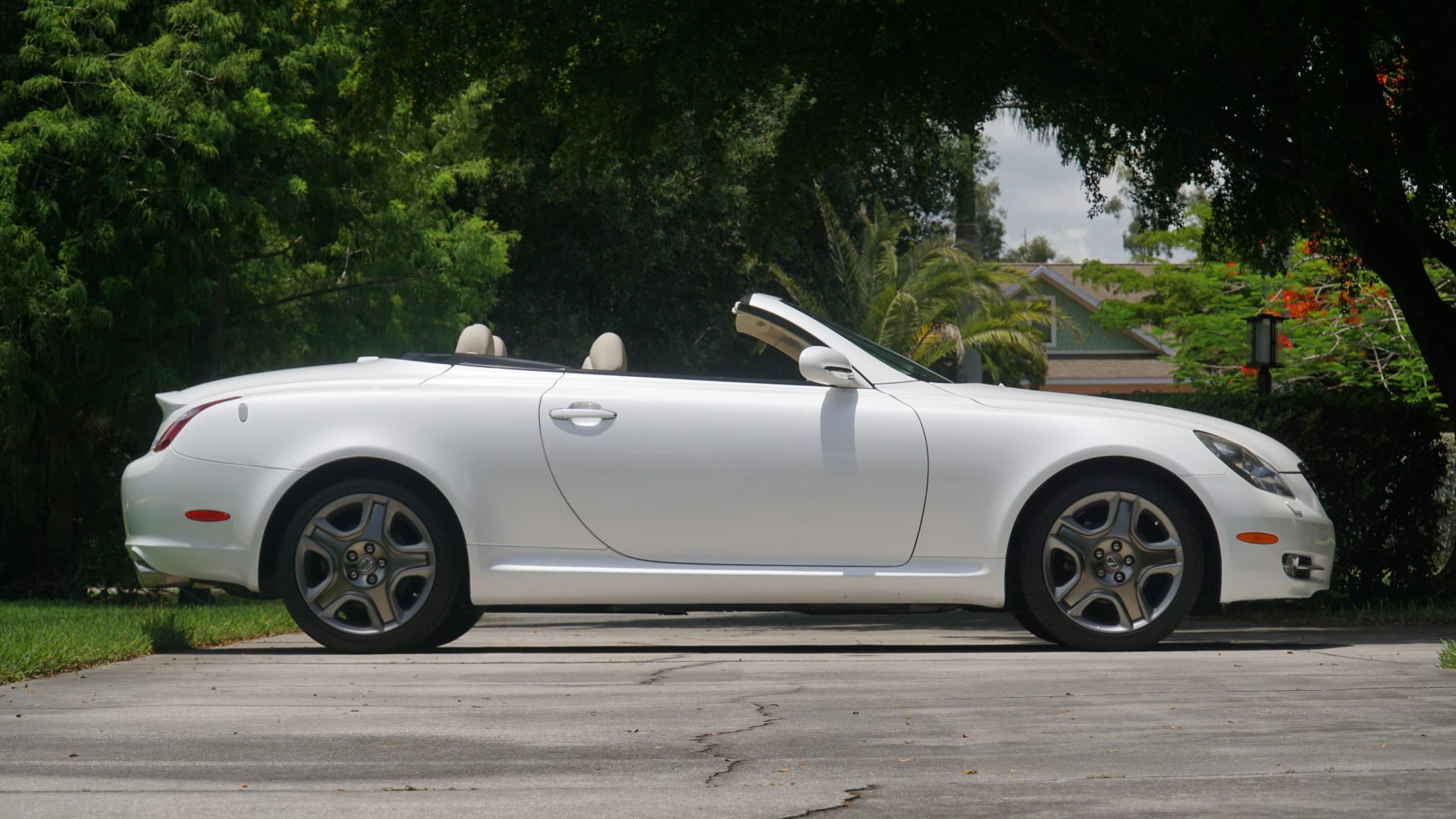2007 Lexus SC430 Convertible at Orlando 2022 as F143.1 - Mecum Auctions