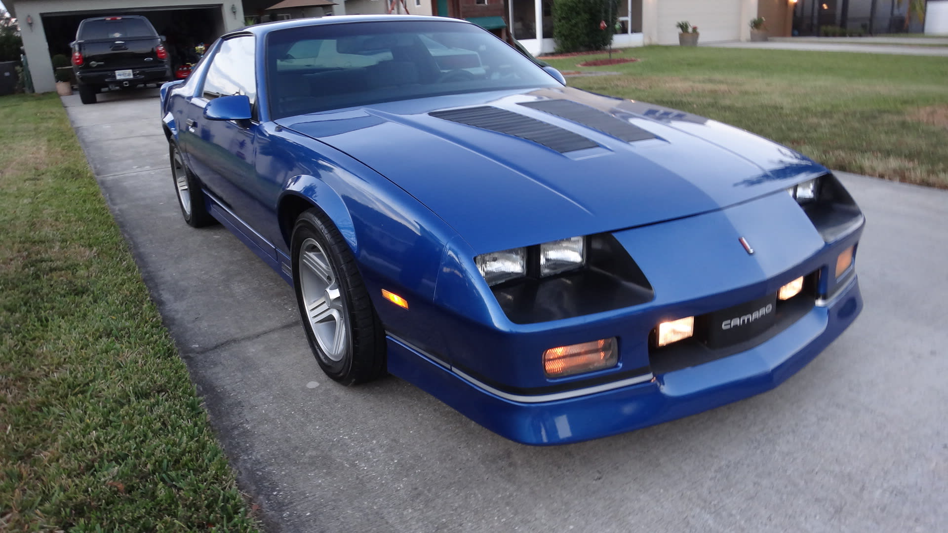 1990 Chevrolet Camaro IROC-Z at Kissimmee 2013 as L25 - Mecum Auctions