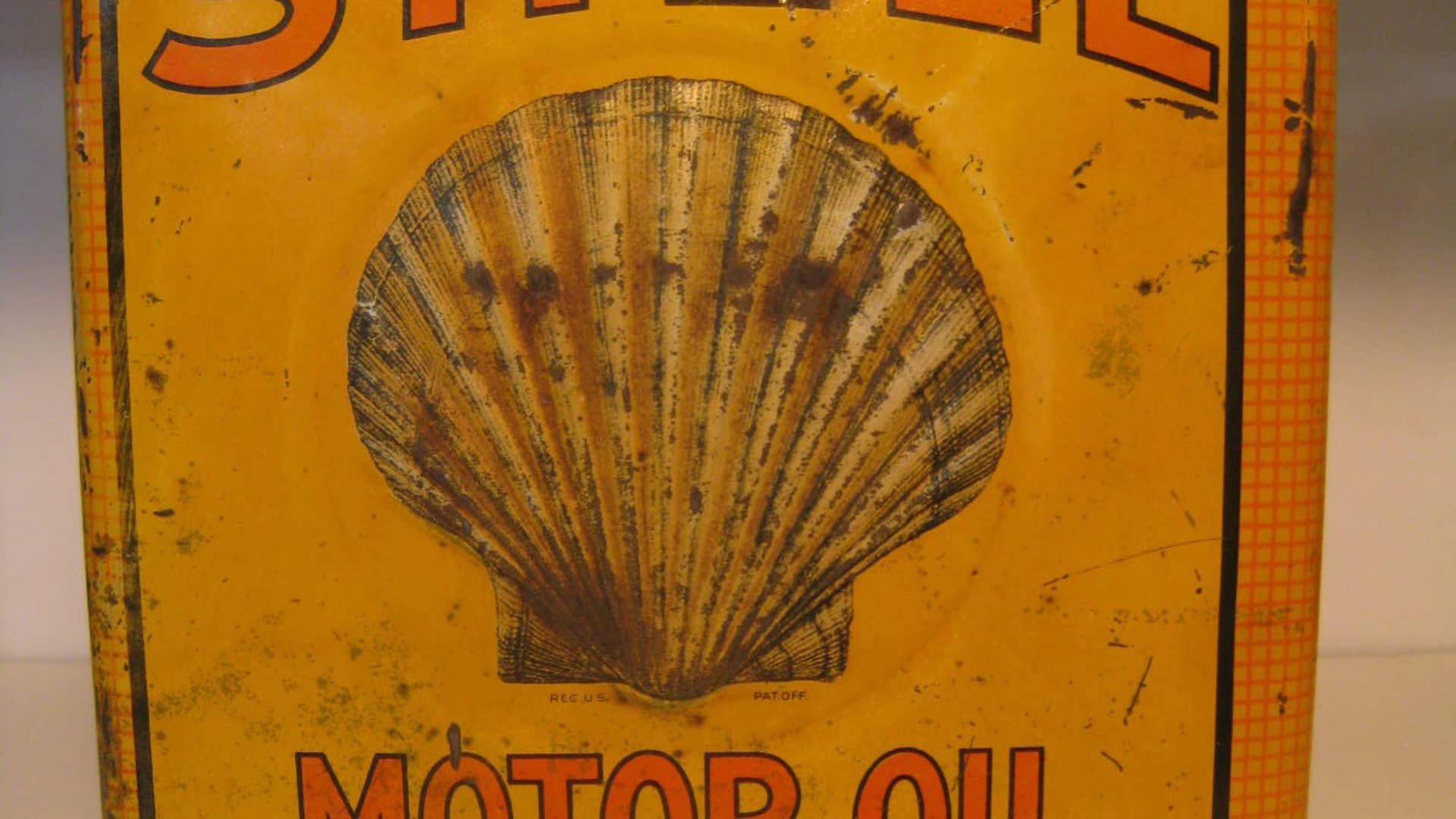 Shell Pecton Motor Oil 1 Gallon Oil Can at Kissimmee 2016 as Z270 ...