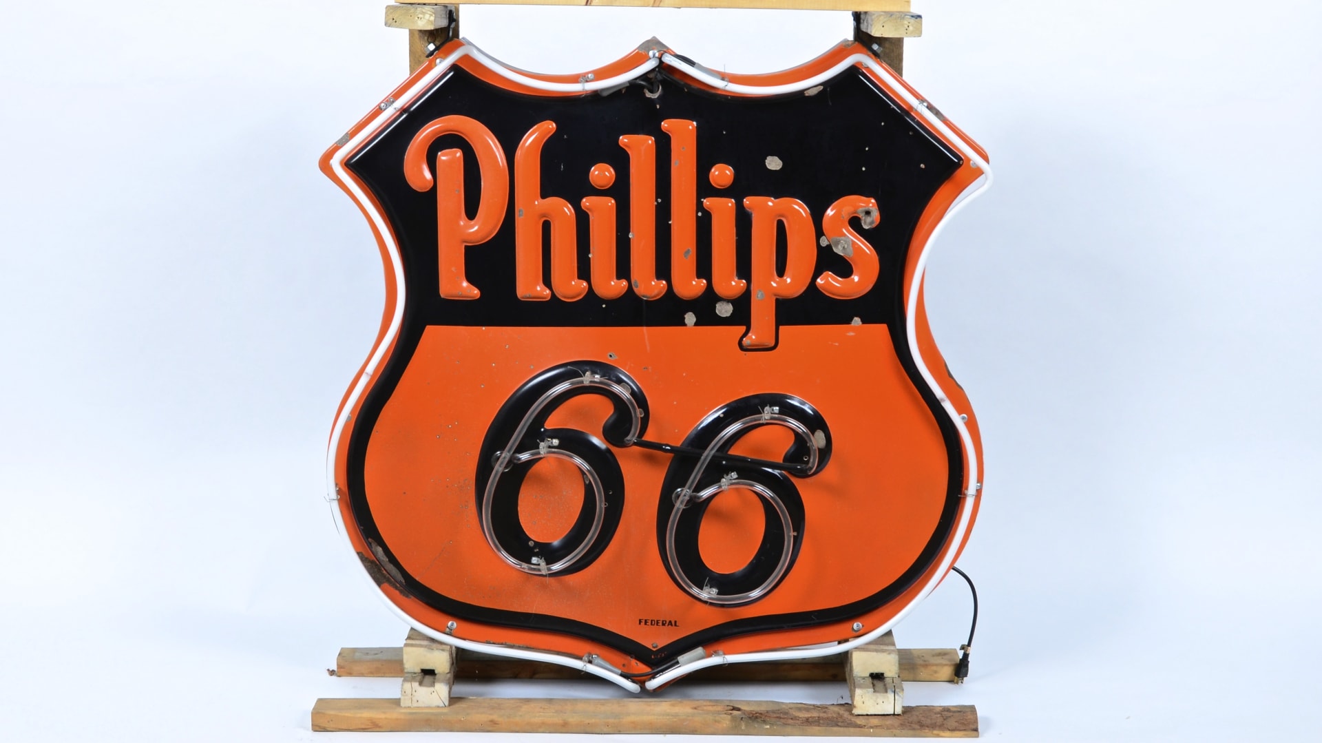 Phillips 66 Embossed Neon Sign Sspne 48x48x10 at Kissimmee 2016 as M59 ...