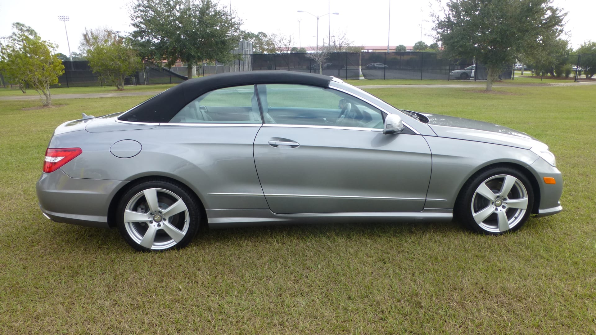 2011 Mercedes-Benz E550 Convertible at Kissimmee 2017 as J88 - Mecum ...