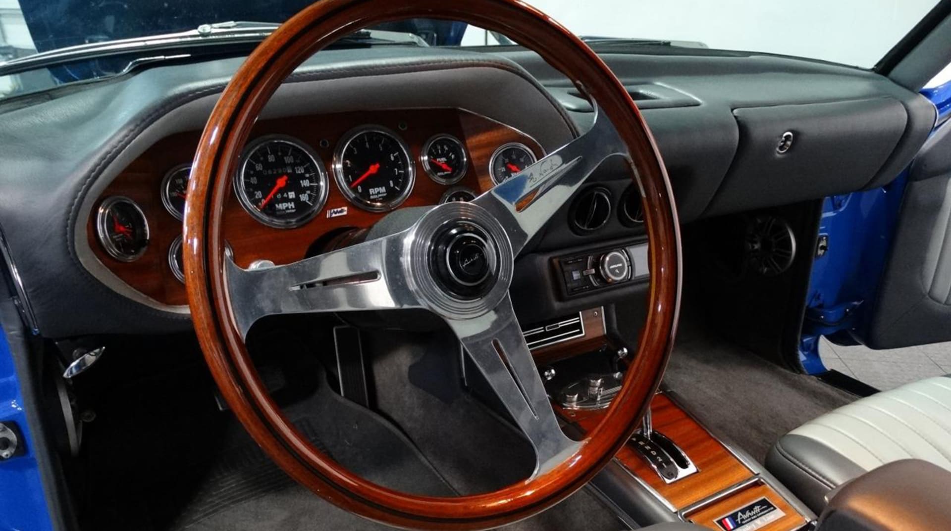 1974 Avanti II at Kissimmee 2017 asK33 - Mecum Auctions