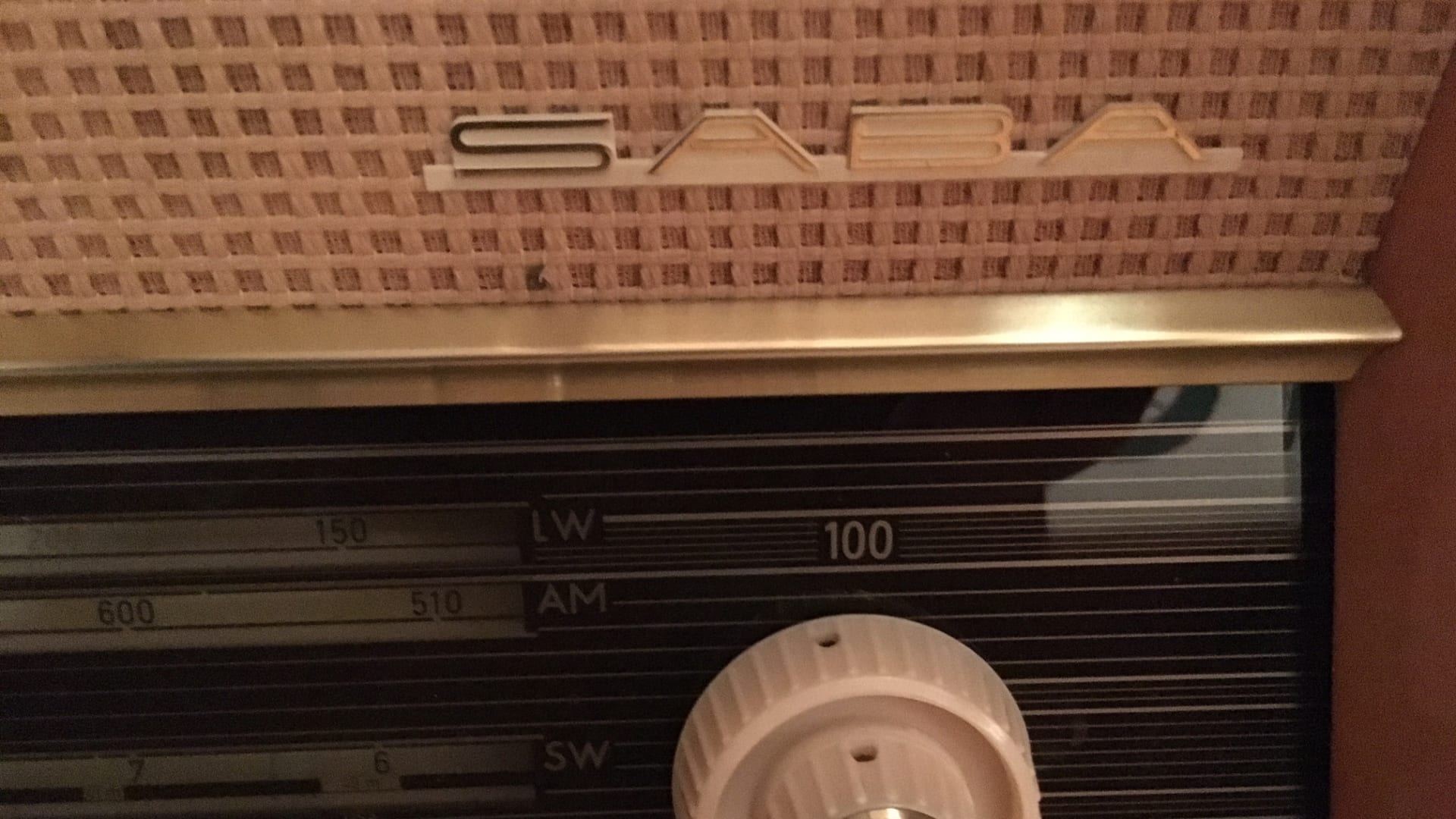 Saba 100 125 T Radio 1950s 23x14x9 at Kissimmee 2017 as B37 - Mecum ...