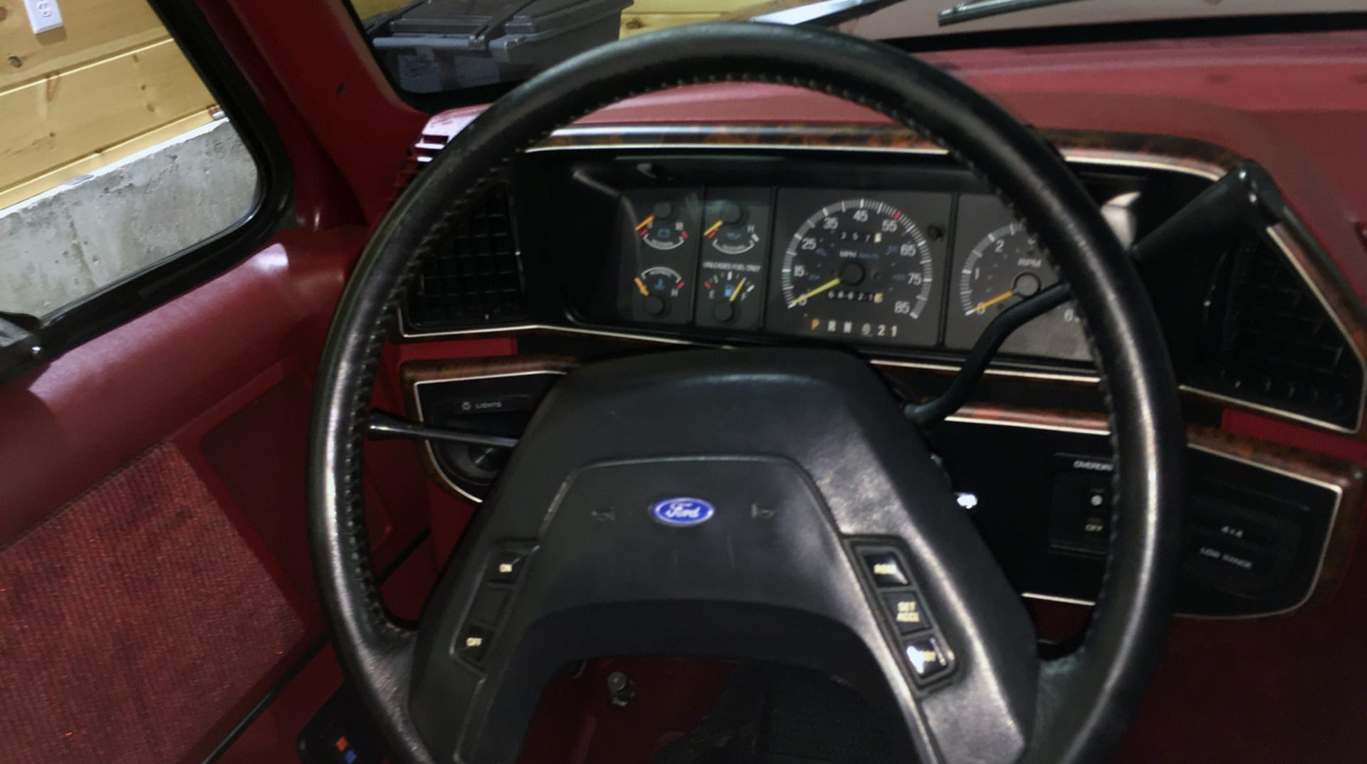 1991 Ford Bronco XLT at Kissimmee 2017 as L108.1 - Mecum Auctions
