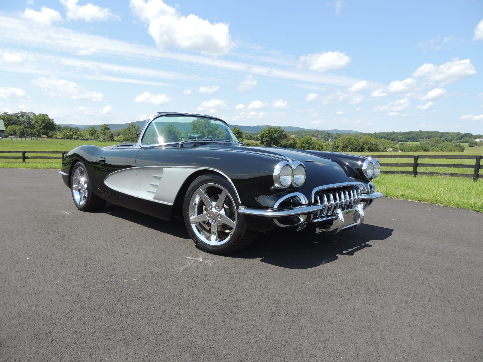 1960 Chevrolet Corvette Resto Mod at Kissimmee 2018 as K126 - Mecum ...