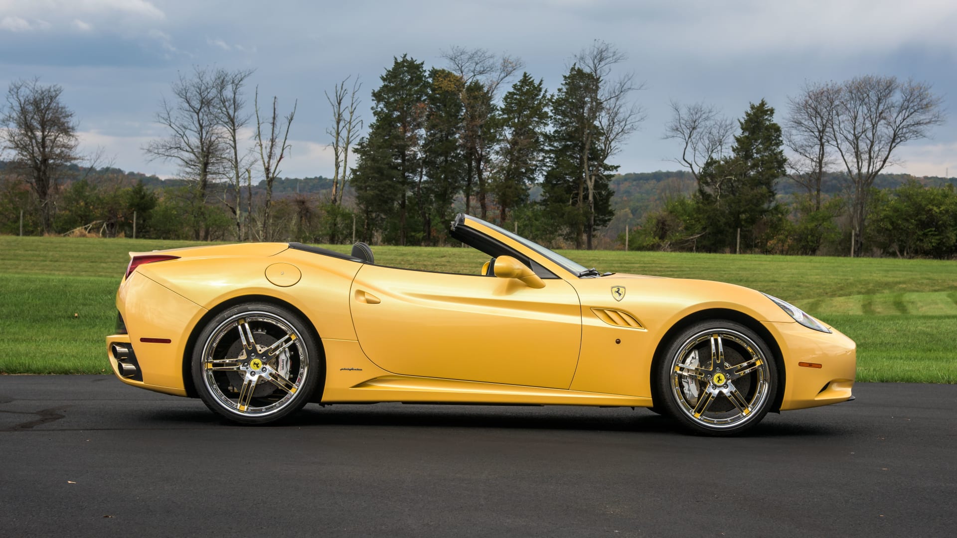 2010 Ferrari California Convertible at Kissimmee 2018 as S114 - Mecum ...