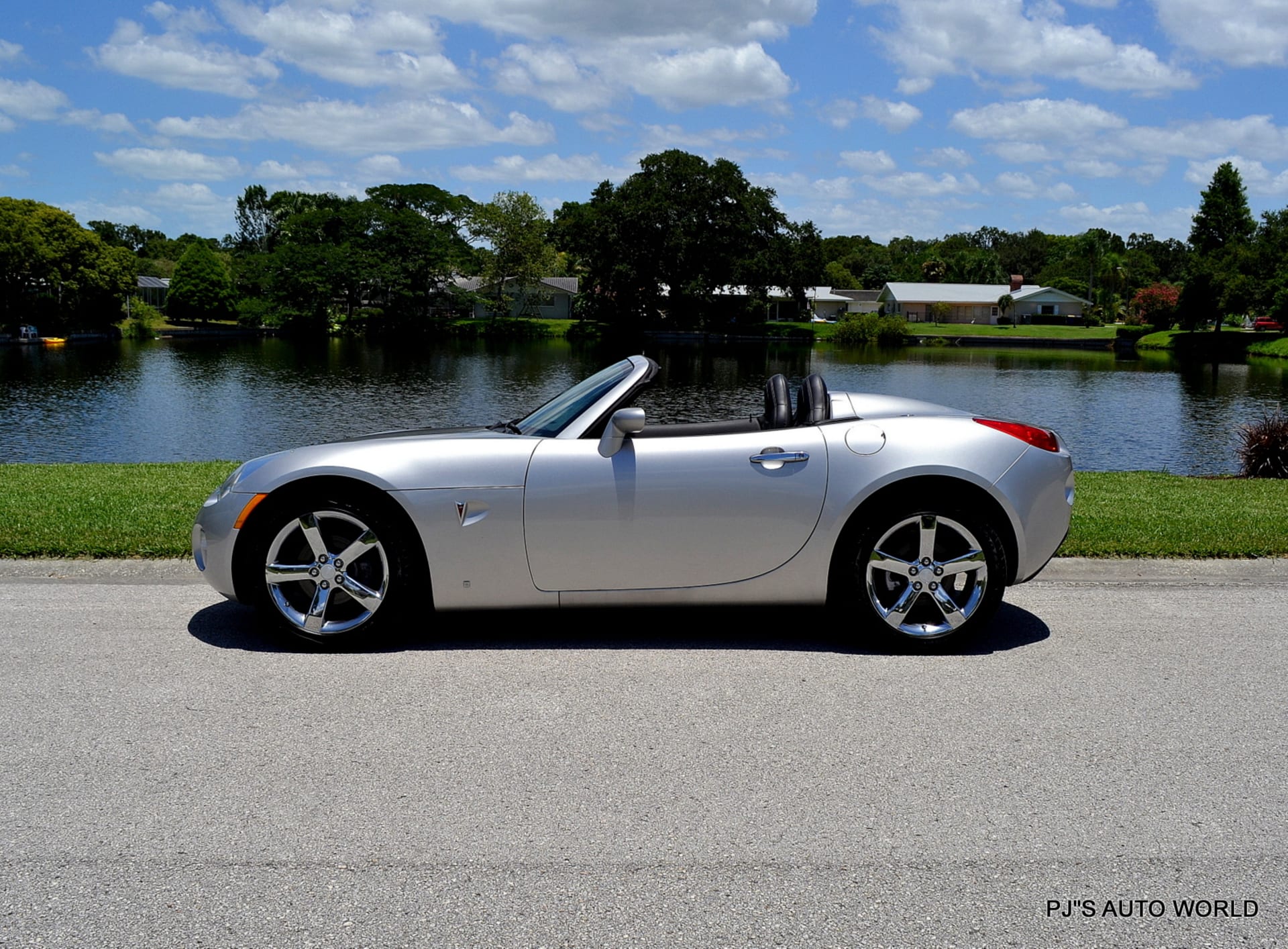 2006 Pontiac Solstice Convertible at Kissimmee 2019 as J32 - Mecum Auctions