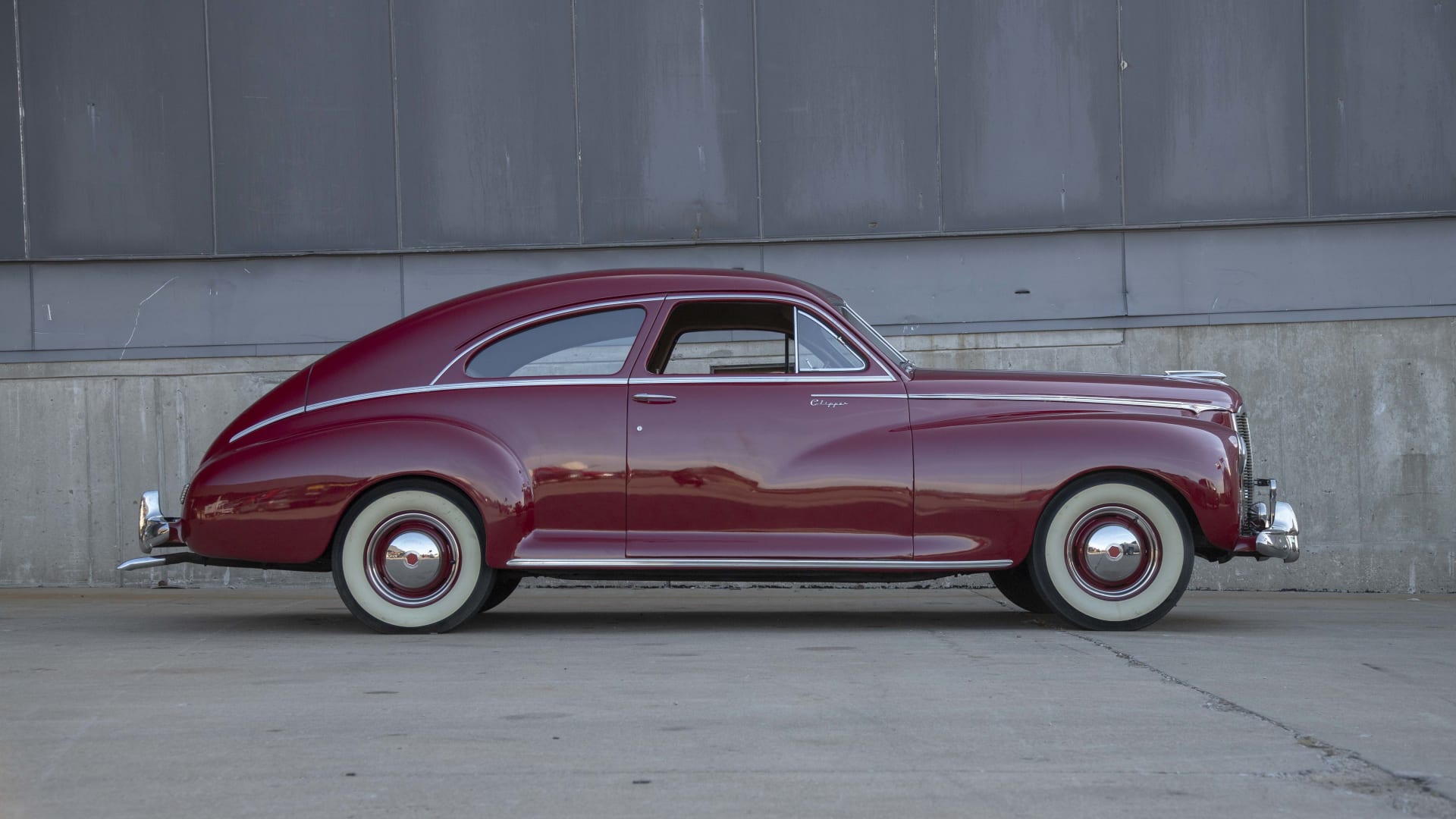 1942 Packard Clipper Club Sedan at Kissimmee 2019 as L208 - Mecum Auctions