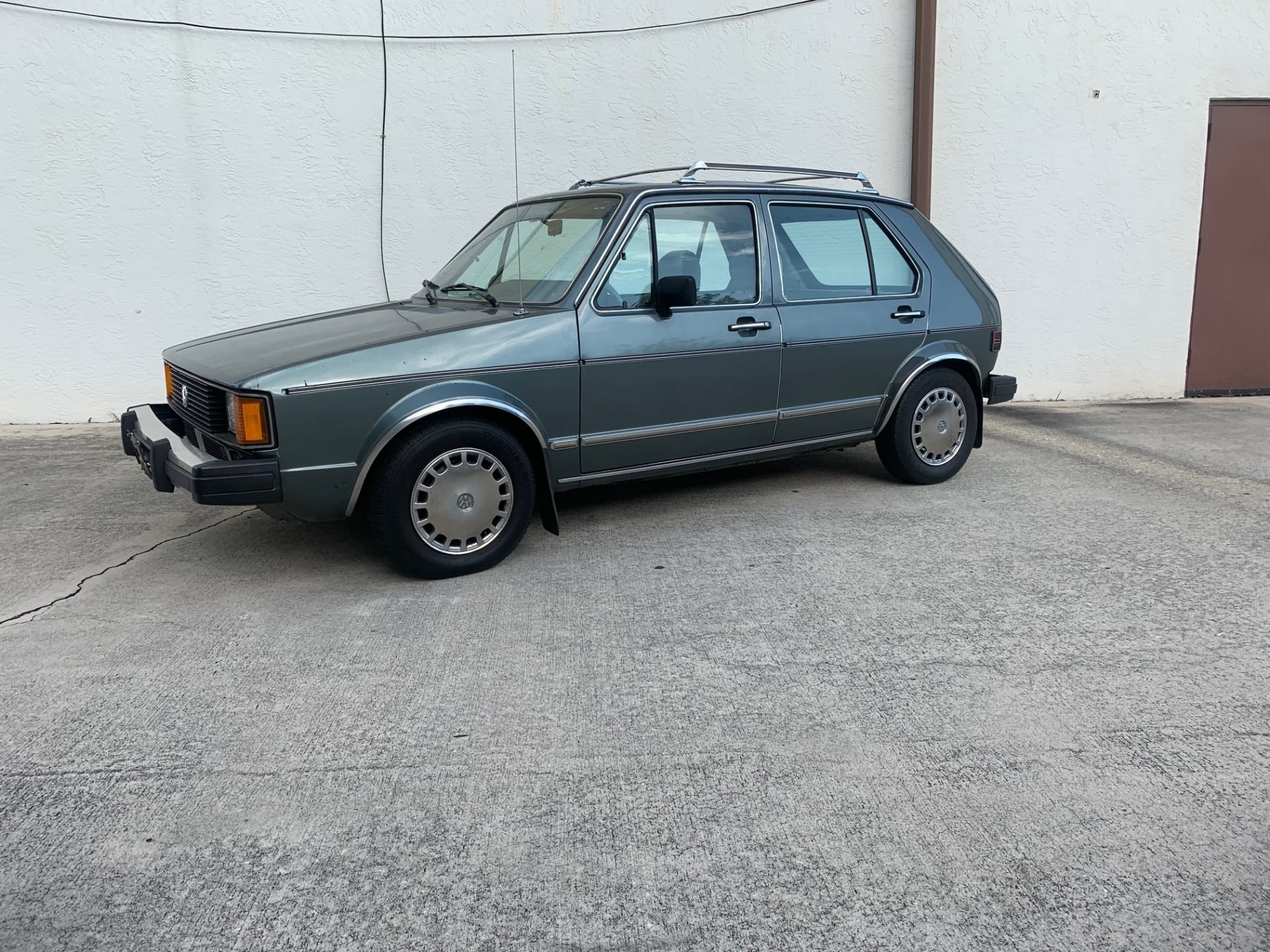 1981 Volkswagen Rabbit LS at Kissimmee 2019 as G42 - Mecum Auctions