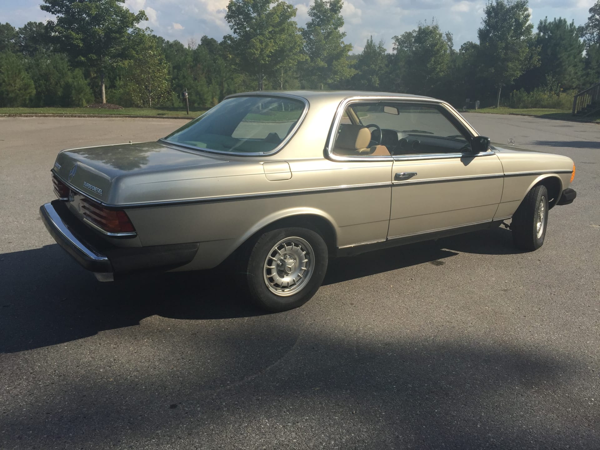 1985 Mercedes-Benz 300CD at Kissimmee 2019 as E14 - Mecum Auctions