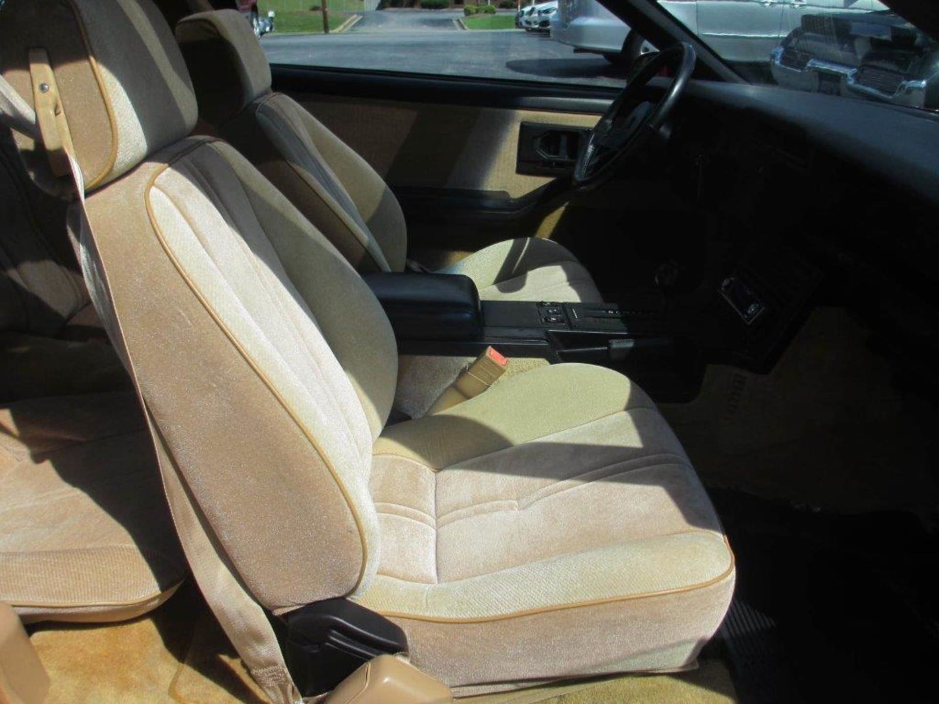 1985 Chevrolet Camaro IROC-Z Resto Mod at Kissimmee 2019 as E56 - Mecum ...