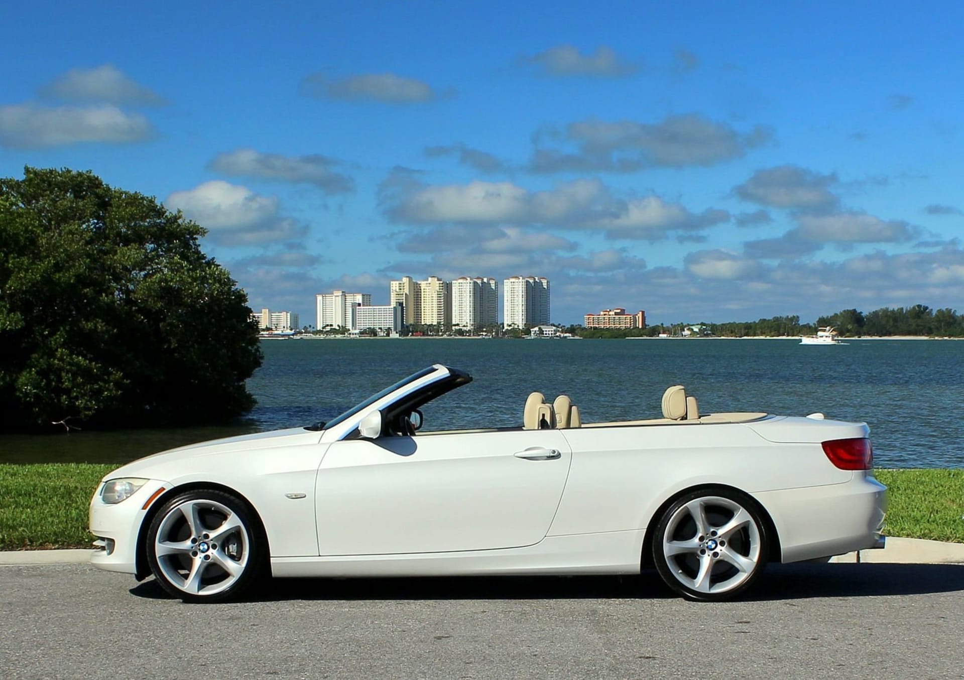 2011 BMW 335i Convertible at Kissimmee 2020 asJ60.1 - Mecum Auctions