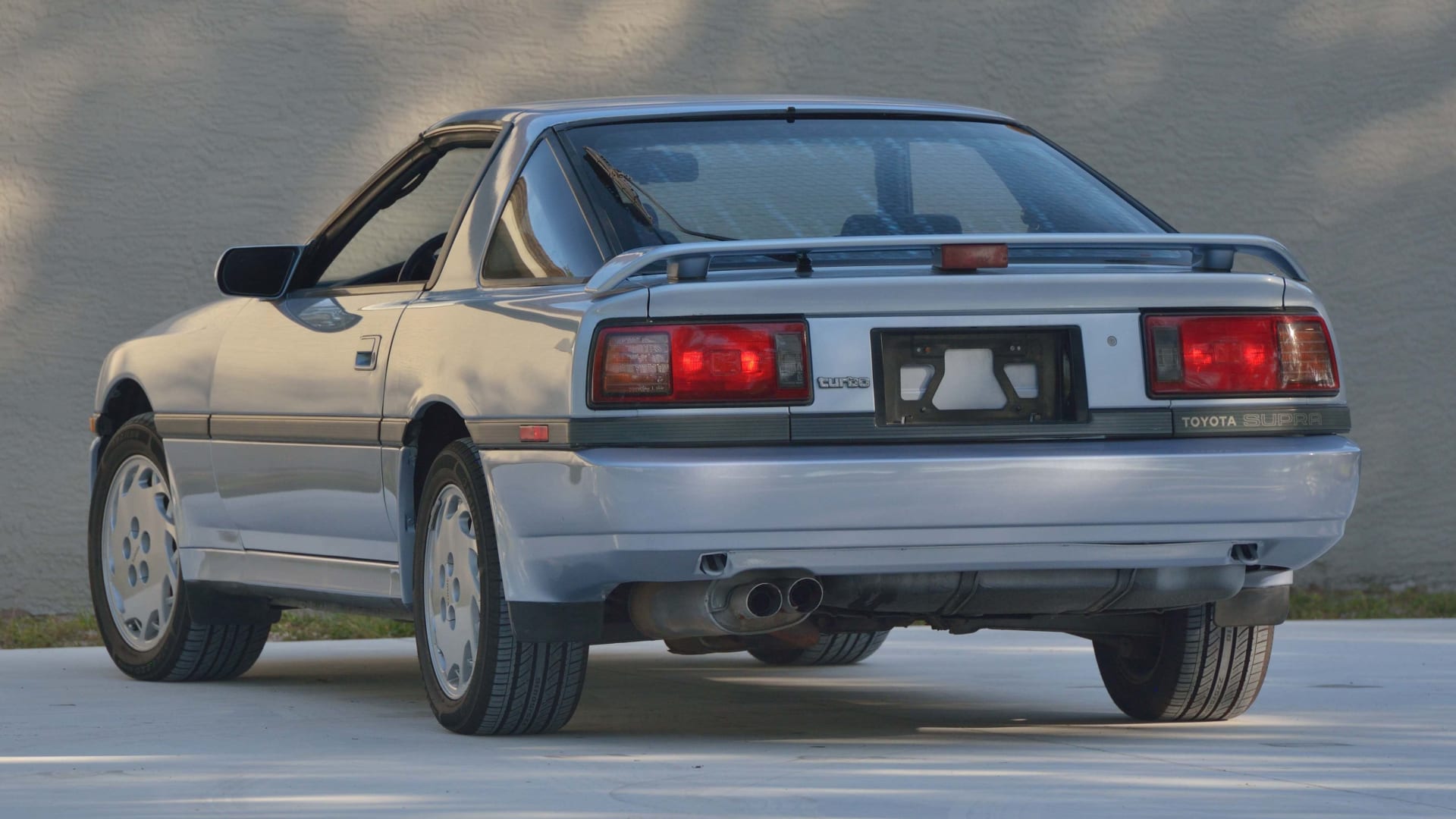 1987 Toyota Supra Turbo at Kissimmee 2021 as J200 - Mecum Auctions