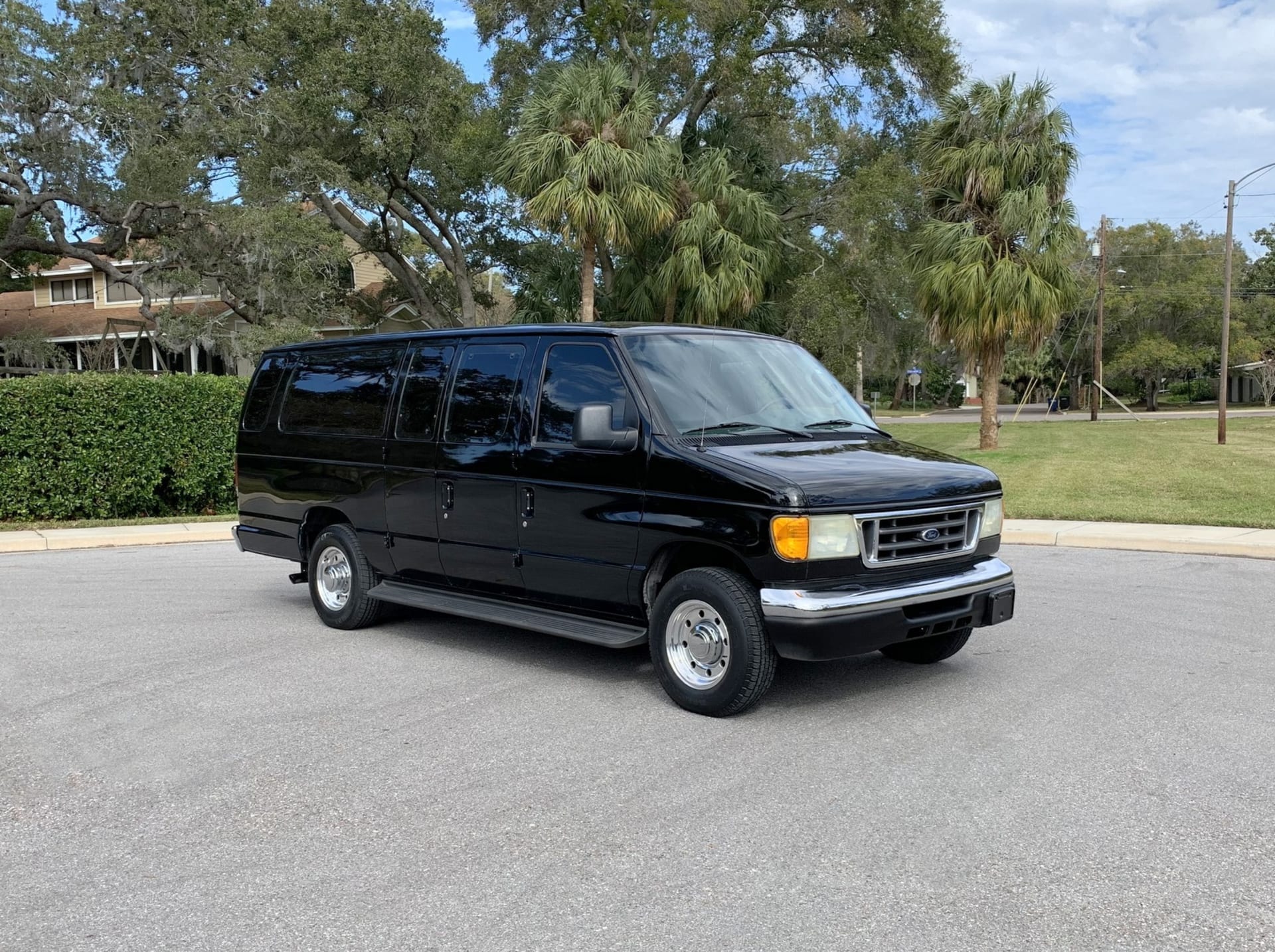 2004 Ford E250 at Kissimmee 2021 as W82 - Mecum Auctions