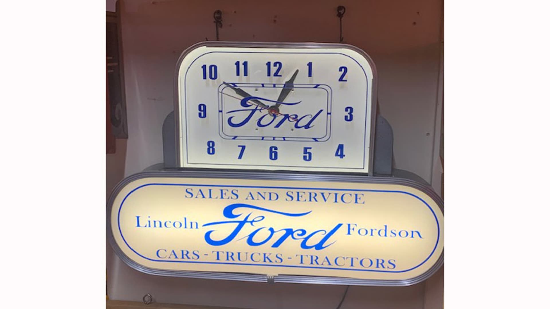1950s Ford Dealership Clock at Kissimmee 2021 as M30.1 - Mecum Auctions