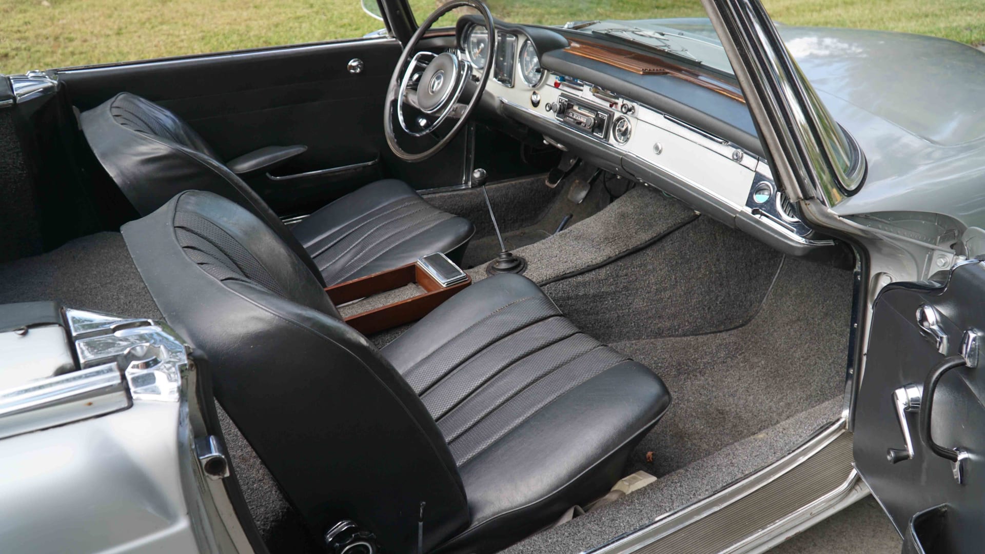 1967 Mercedes-Benz 250SL Convertible at Kissimmee 2021 as W135.1 ...