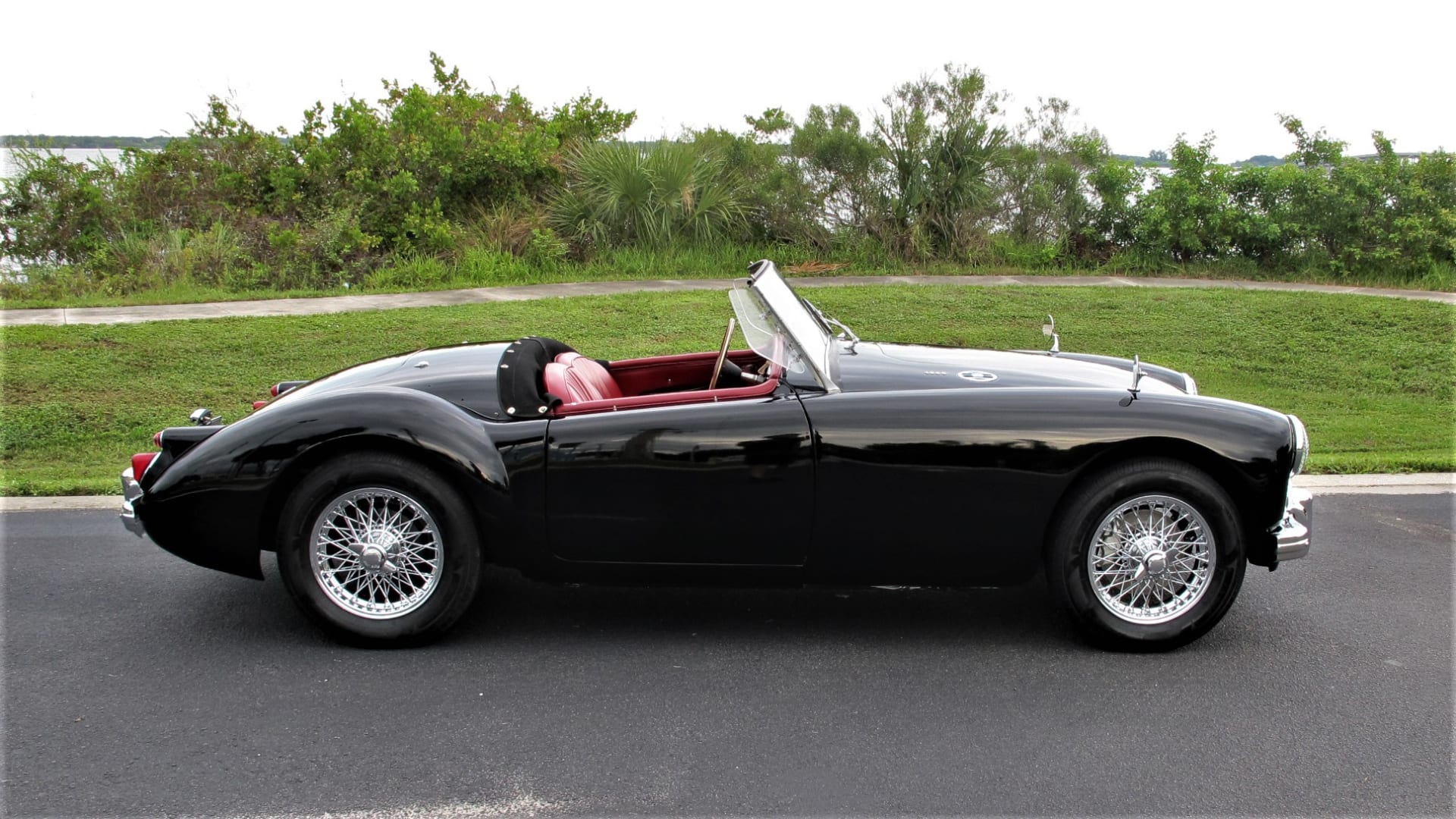 1960 MG A Roadster at Kissimmee 2022 as T37 - Mecum Auctions