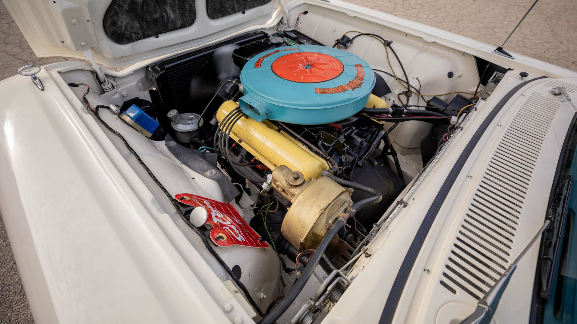 1960 Ford Thunderbird at Kissimmee 2022 as U50 - Mecum Auctions