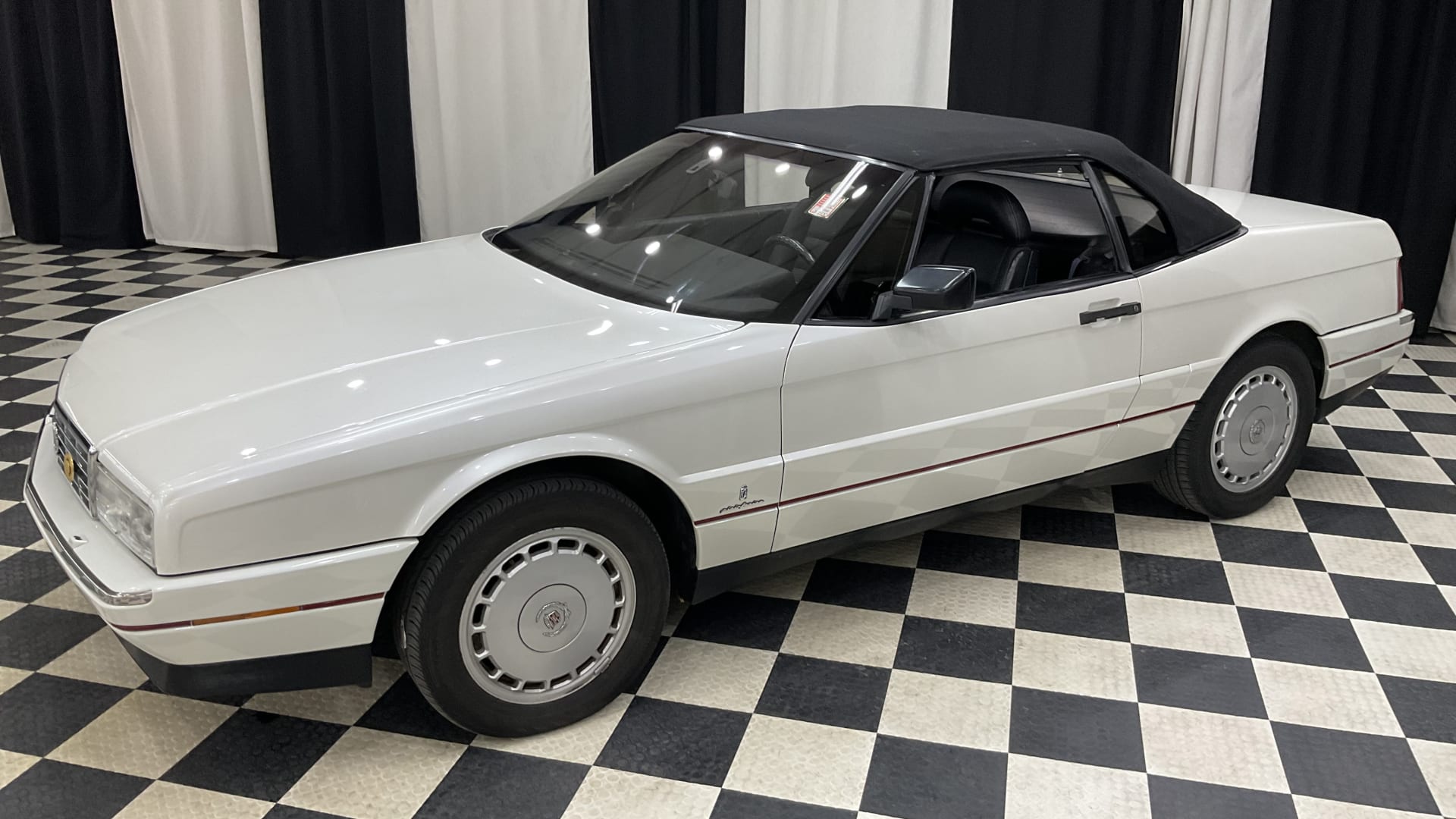 1991 Cadillac Allante Convertible at Kissimmee 2022 as E112.2 - Mecum ...