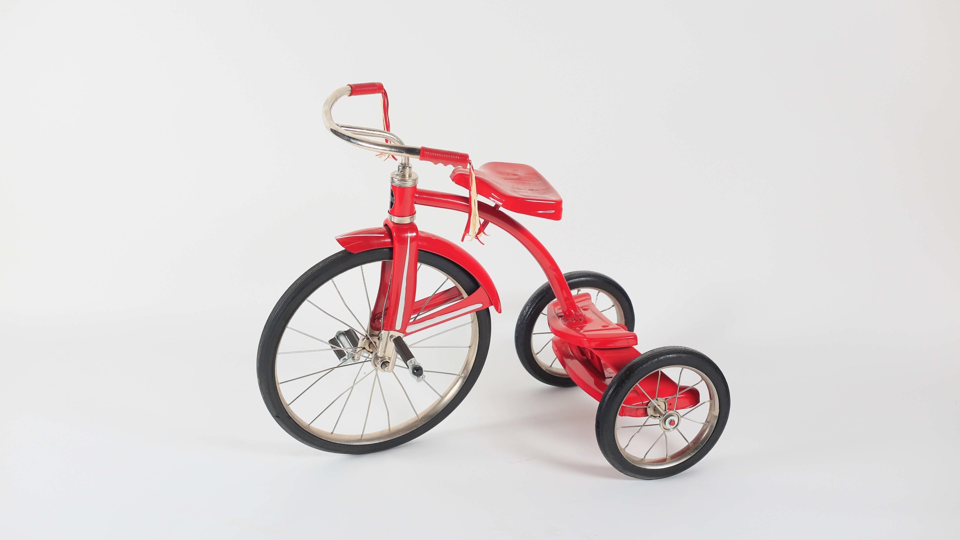 Taylor Tricycle 35x30x20 at Kissimmee Road Art 2019 as P236 - Mecum ...