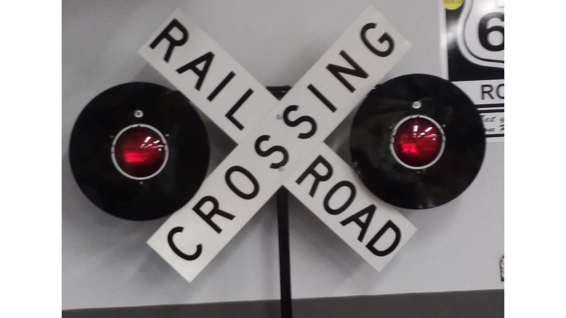 Railroad Crossing Light at Indy Fall Special 2020 as Z206 - Mecum Auctions